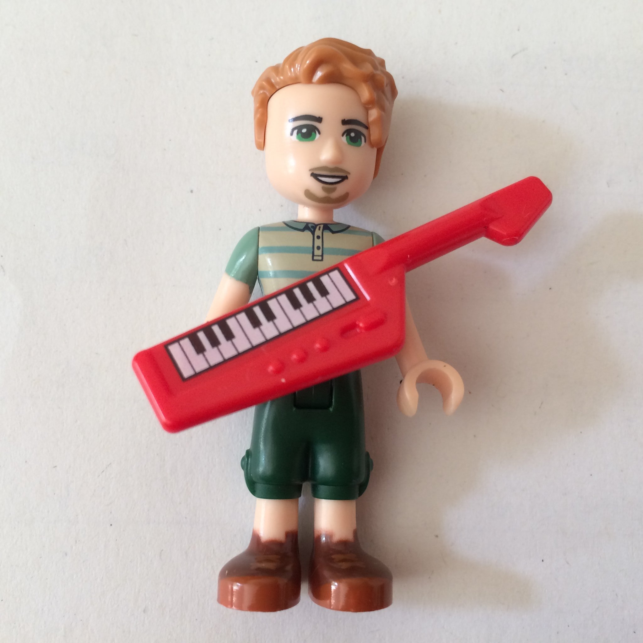 Lego Friends Kille med Keytar Gitarr Keyboard (409914366) ᐈ Köp på Tradera