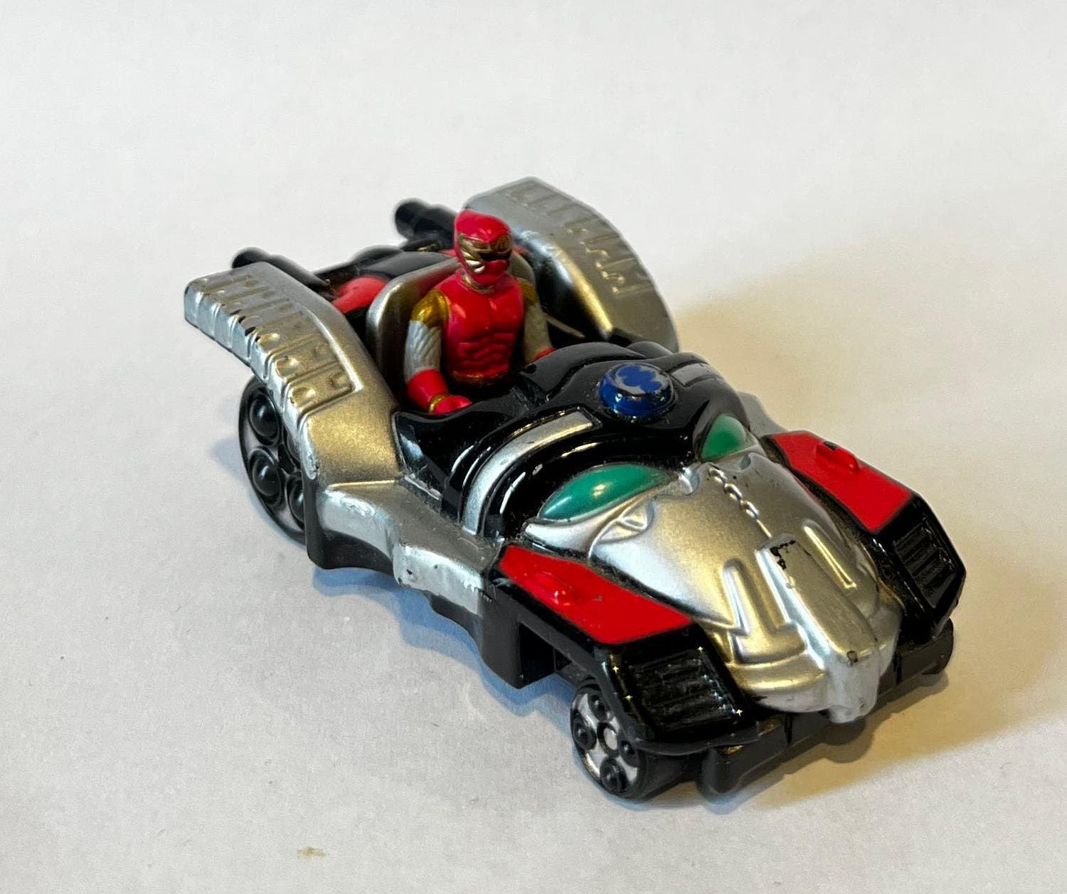 Power Ranger Bil med figur från år 2002 | Köp på Tradera (603289630)