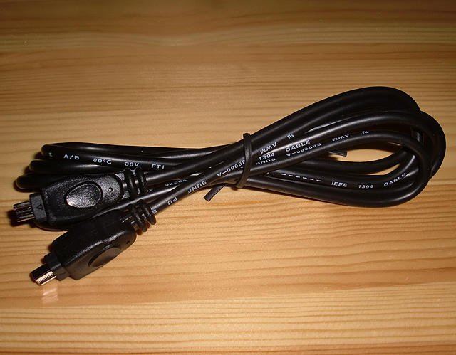 PS2: Firewire iLink cable (ny) | Köp från SvenskaTVspel på Tradera ...