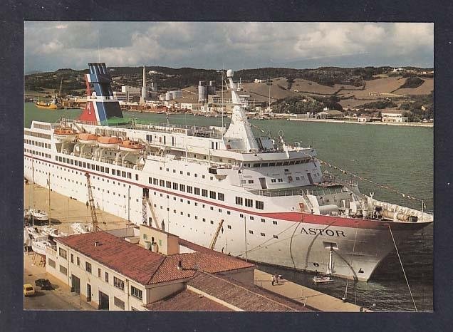 M/S Astor i hamn på Minorca. | Köp på Tradera (705692349)