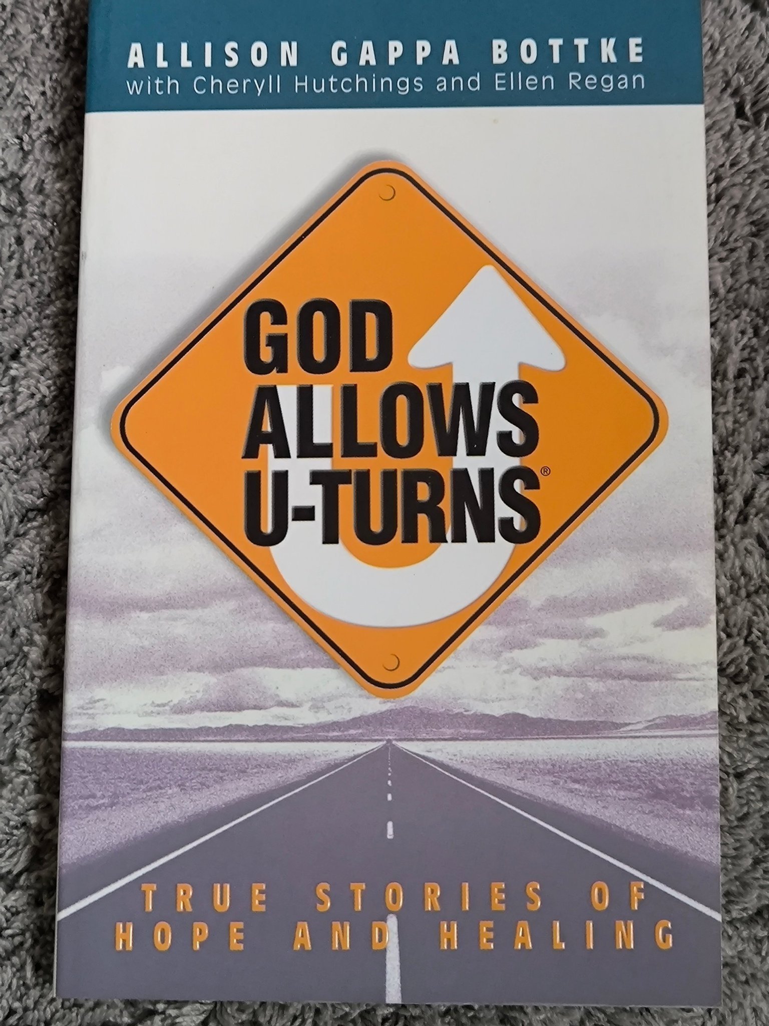 God Allows U-Turns av Allison Gap.. | Köp från BR-bolag på Tradera ...
