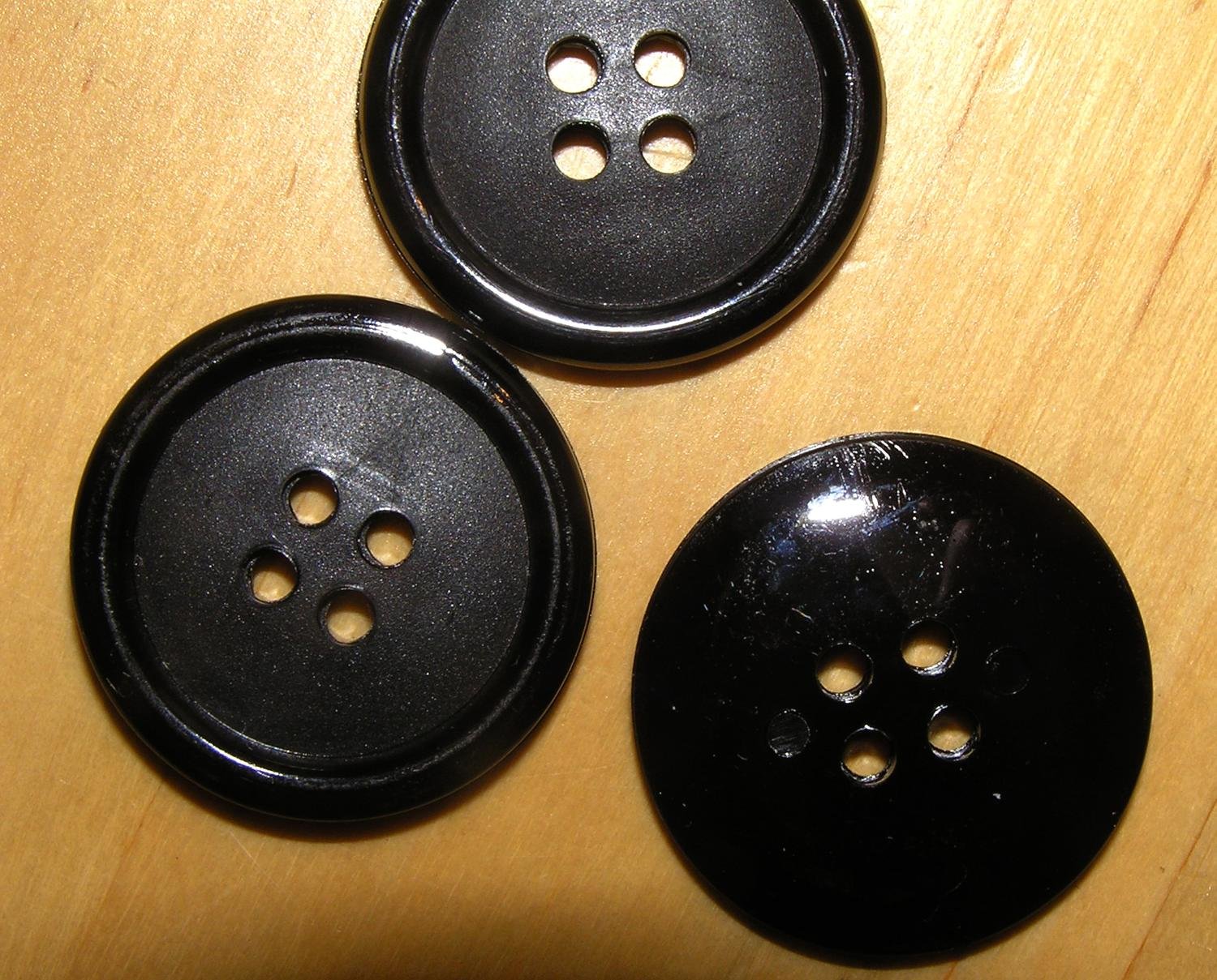 10 st mörkbruna knappar, ca .. | Köp från bortbytingen@ på Tradera ...