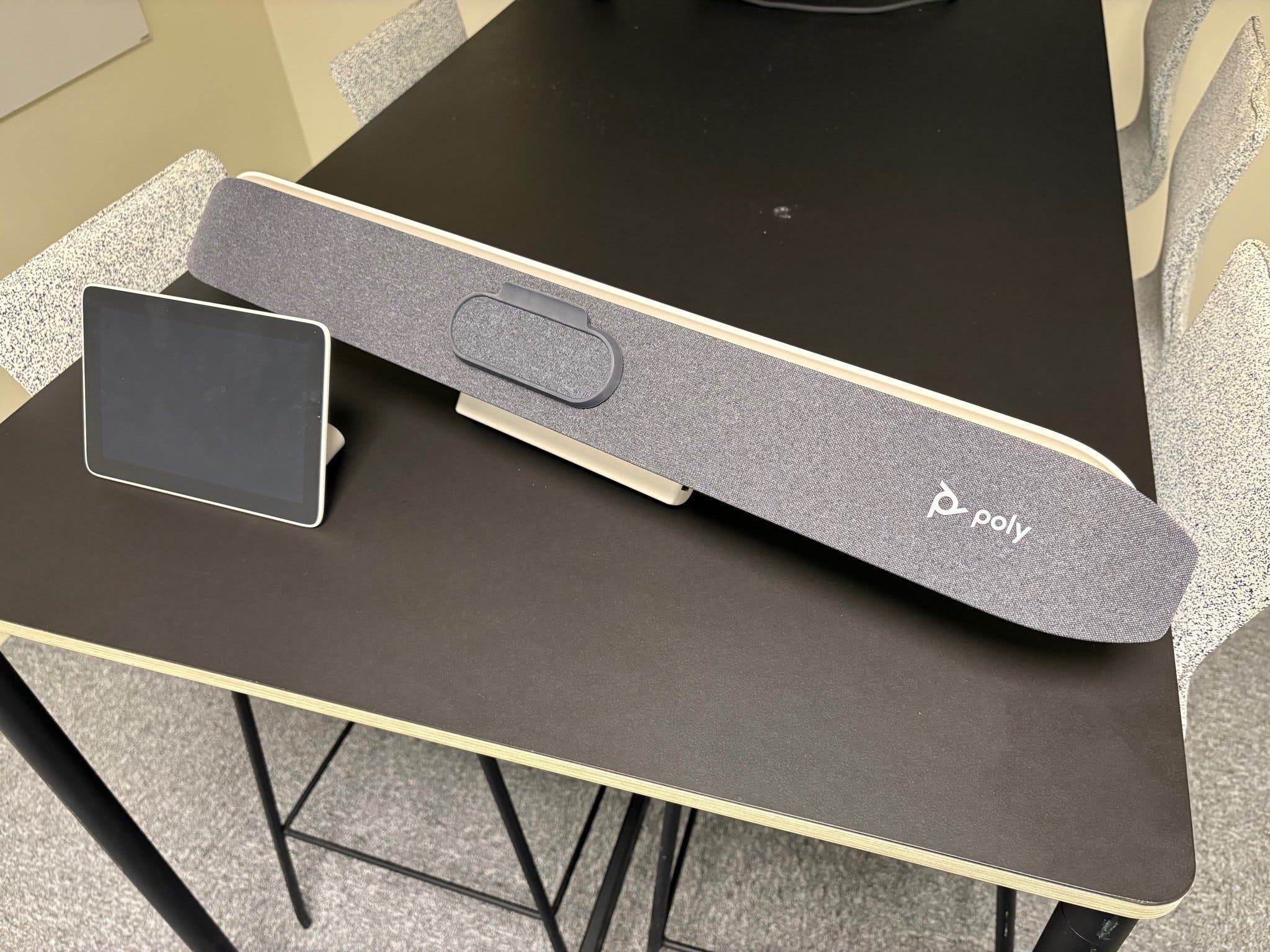 POLY Studio X50 All-In-One Video Bar med TC8 Co.. | Köp på Tradera ...