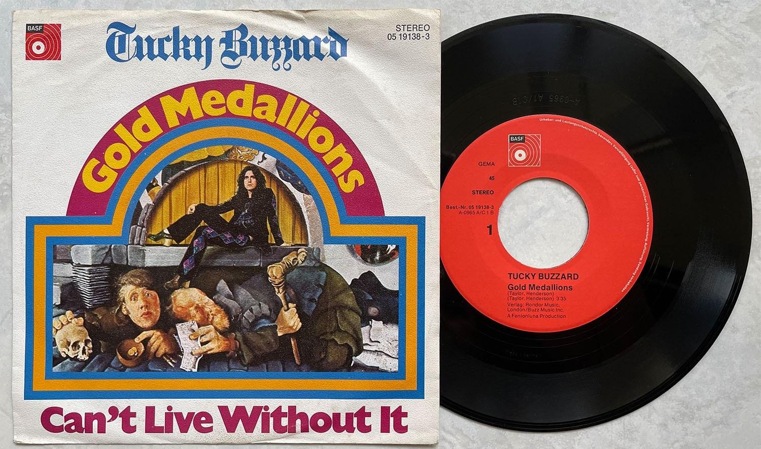 TUCKY BUZZARD 'Gold Medallions' 1973 German 7" | Köp på Tradera (564838851)