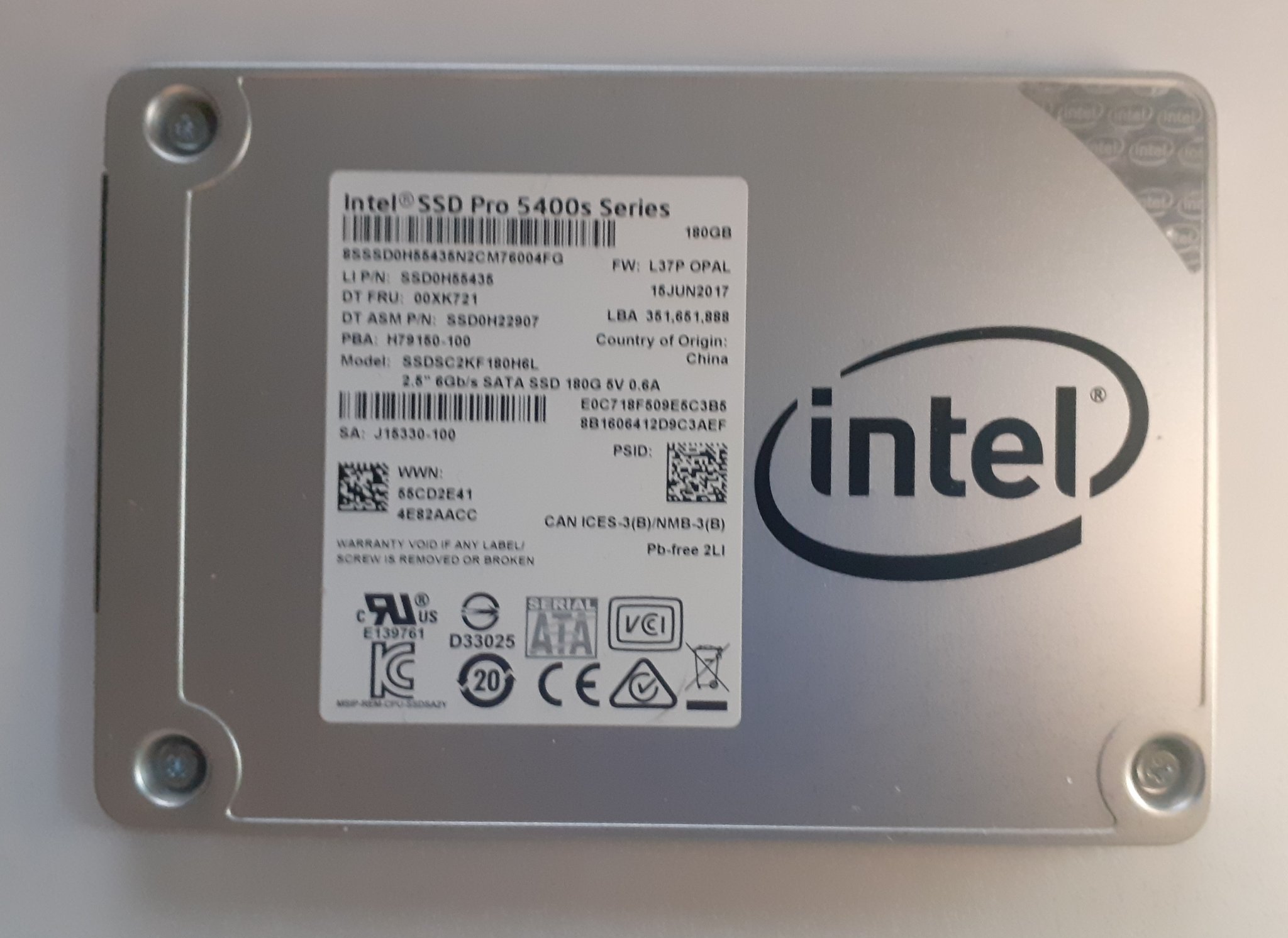 Intel Pro 5400s 180GB 2.5 SSD SATA (409073961) ᐈ Köp på Tradera Intel Pro 5400s 180GB 2.5 SSD SATA (409073961) ᐈ Köp på Tradera