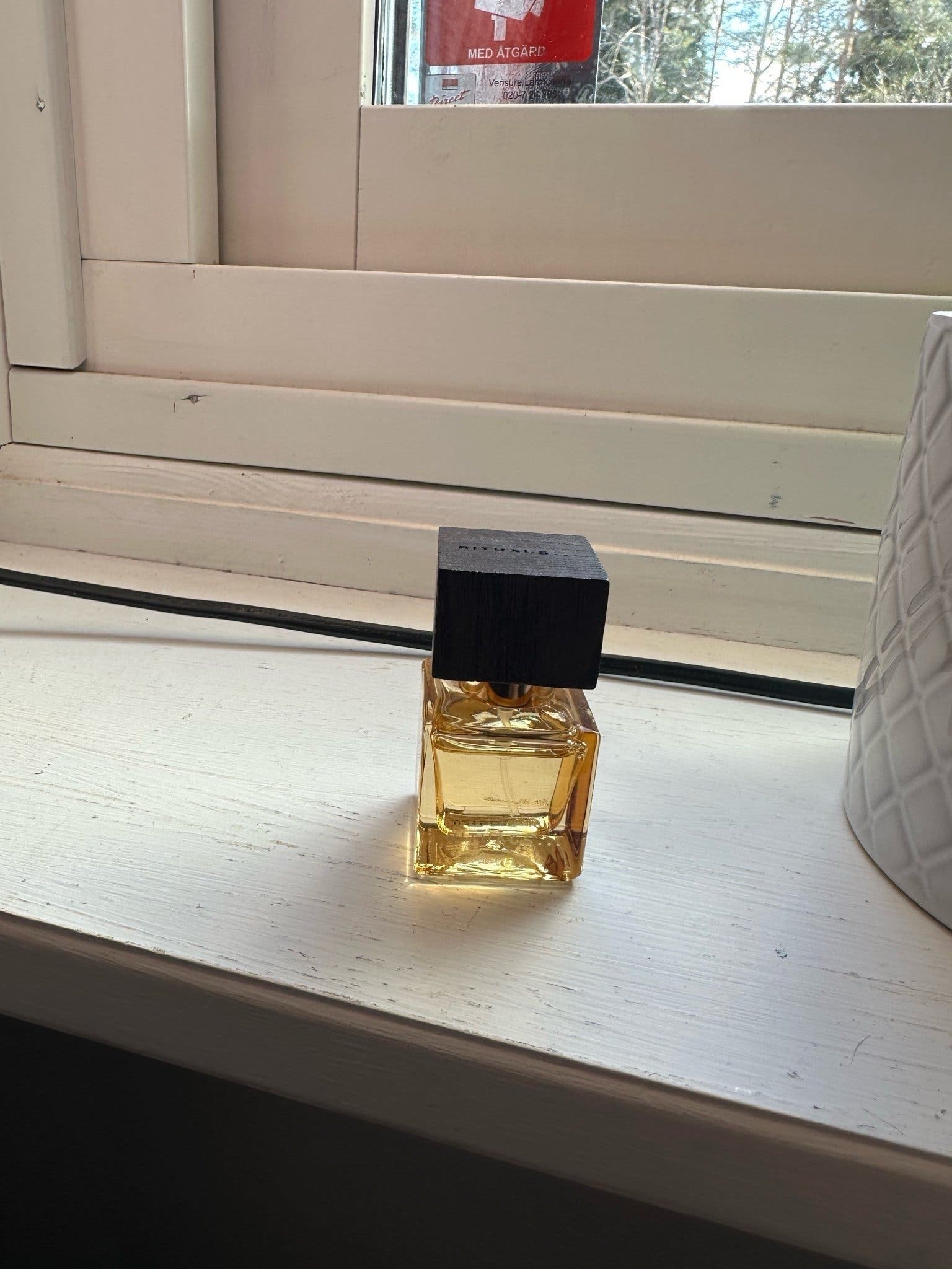 Rituals Travel - L'Éclat Eau de Parfum | Köp på Tradera (649970397)