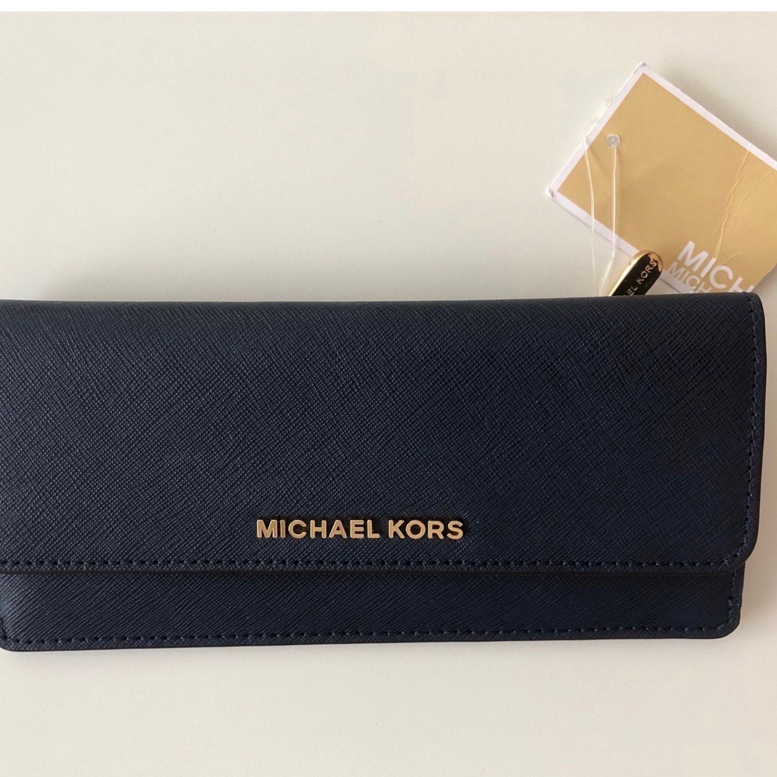 Michael Kors navy Leather Jet Set Travel Wallet | Köp på Tradera ...