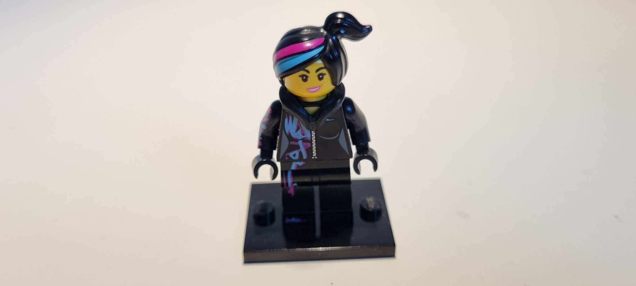Se produkter som liknar Lego Figur Gubbar- Lucy Wylds.. på Tradera ...