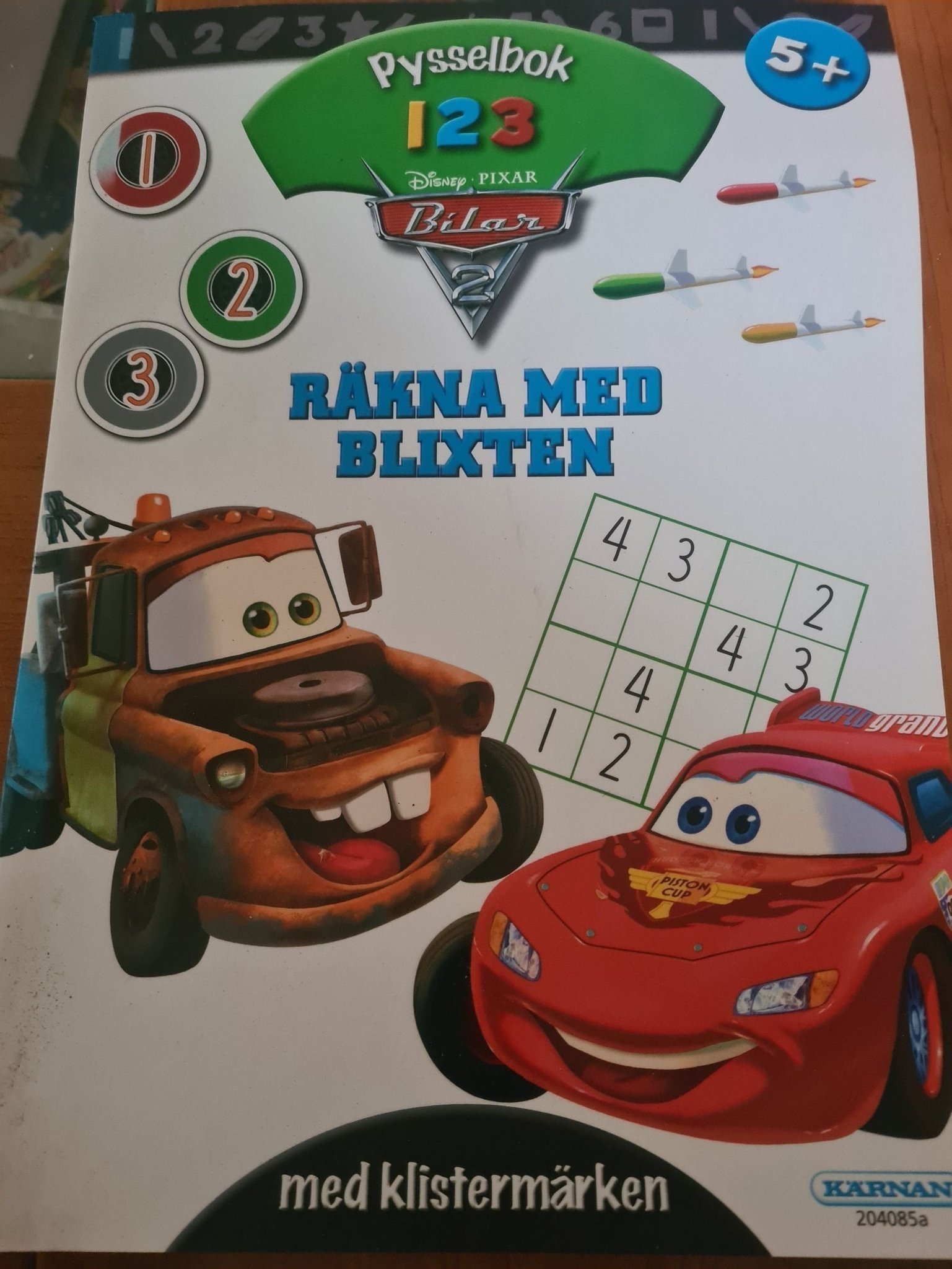 Se produkter som liknar Räkna med Blixten - Pysselbok.. på Tradera ...