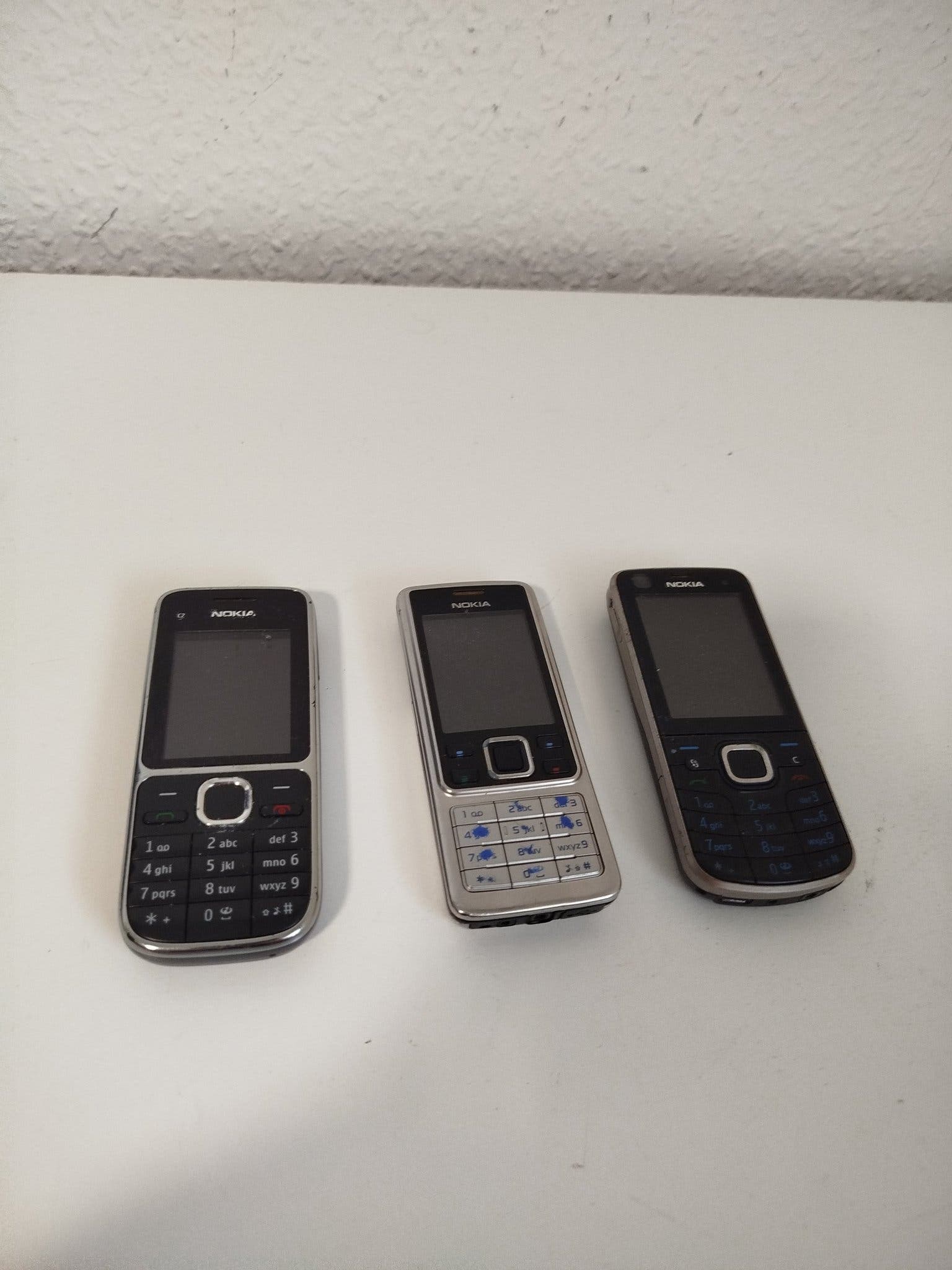 Se produkter som liknar Set 3x NOKIA Phones Phone mob.. på Tradera ...