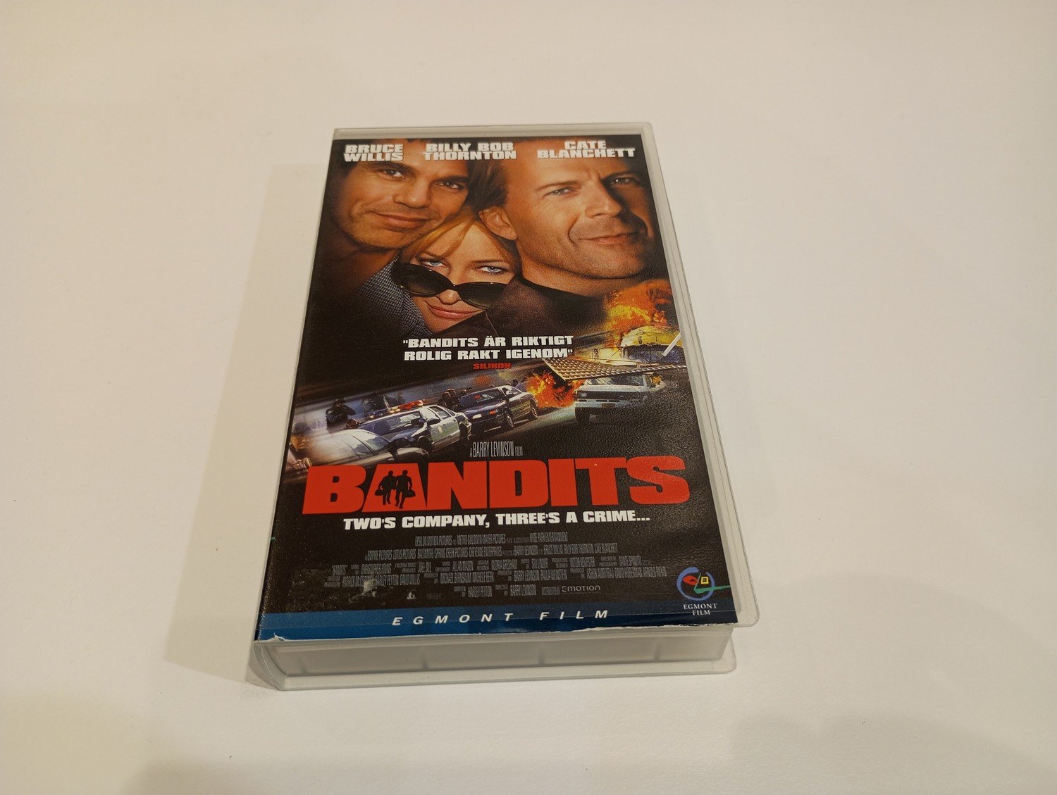 Se produkter som liknar Bandits VHS action komedi fil.. på Tradera ...