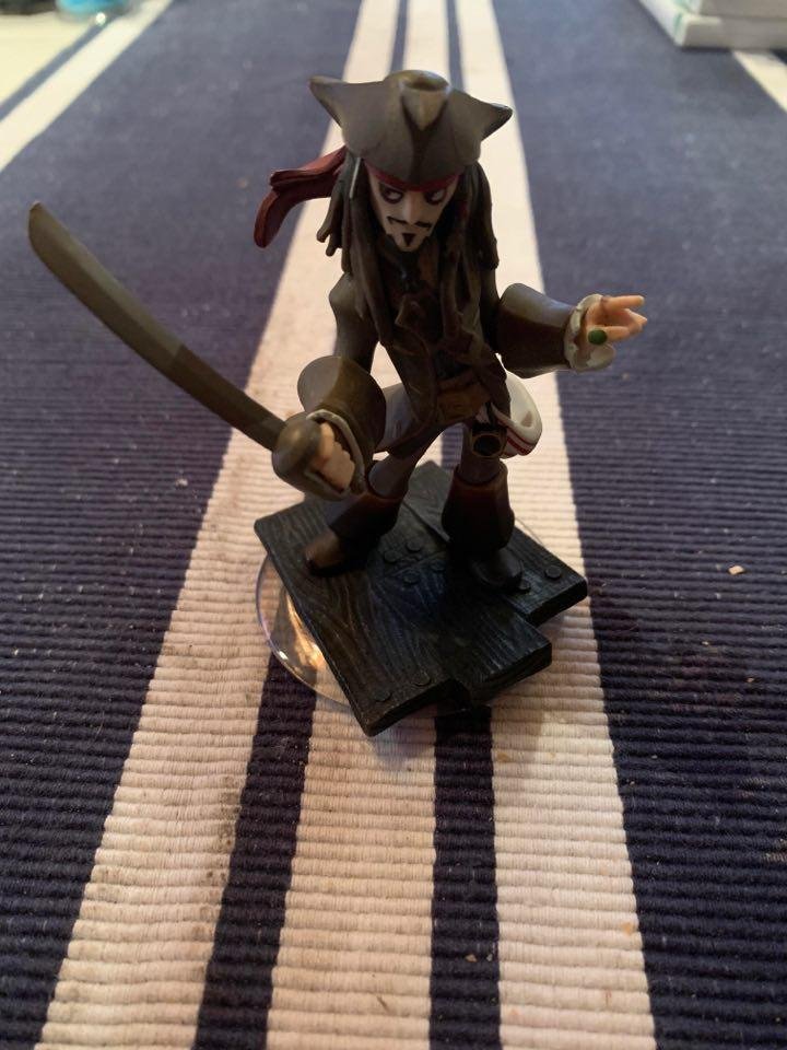 DISNEY INFINITY CAPTAIN JACK SPARROW | Köp på Tradera (489825075)
