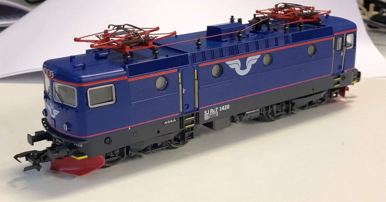 Roco 63573 SJ Rc7 1420 BlueX NYSKICK! (369754183) ᐈ Köp på Tradera