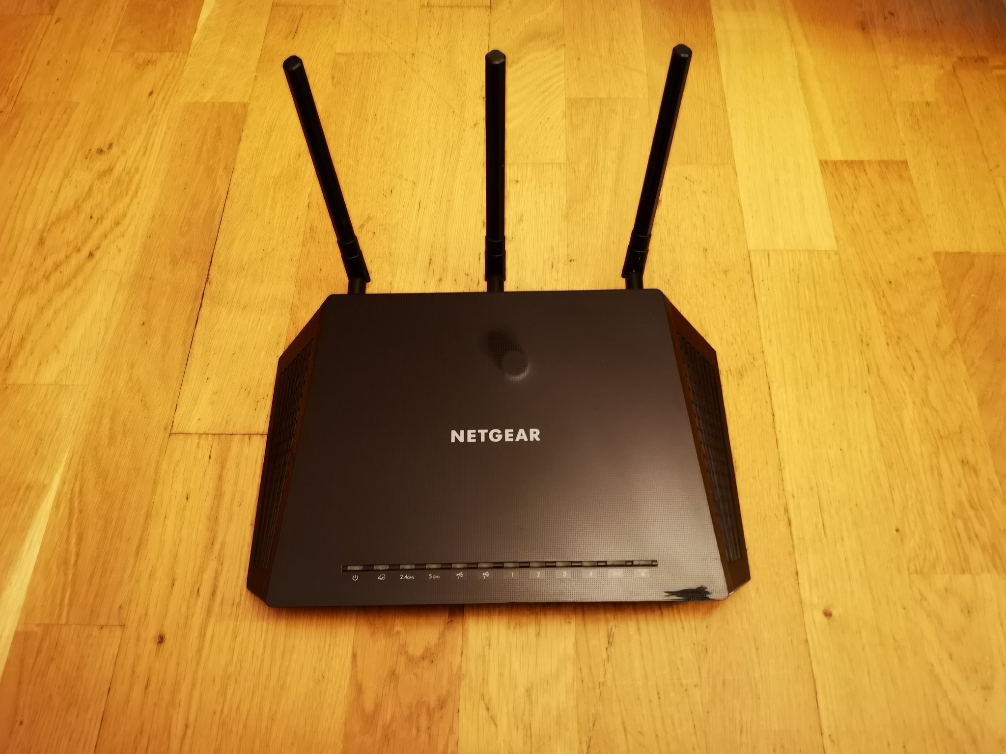 Netgear R6400 AC1750 Smart WiFi Router (418903392) ᐈ Köp på Tradera