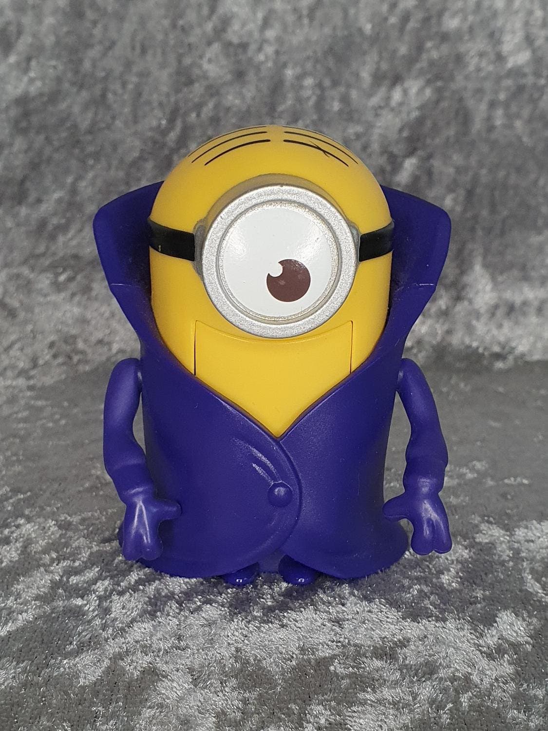 Minion Vampire, Minioner / Minions, 2015, McDon.. | Köp på Tradera ...