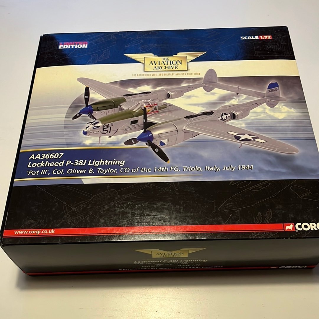 Corgi Lockheed P-38J Lightning, skala 1:72 | Köp på Tradera (708668959)