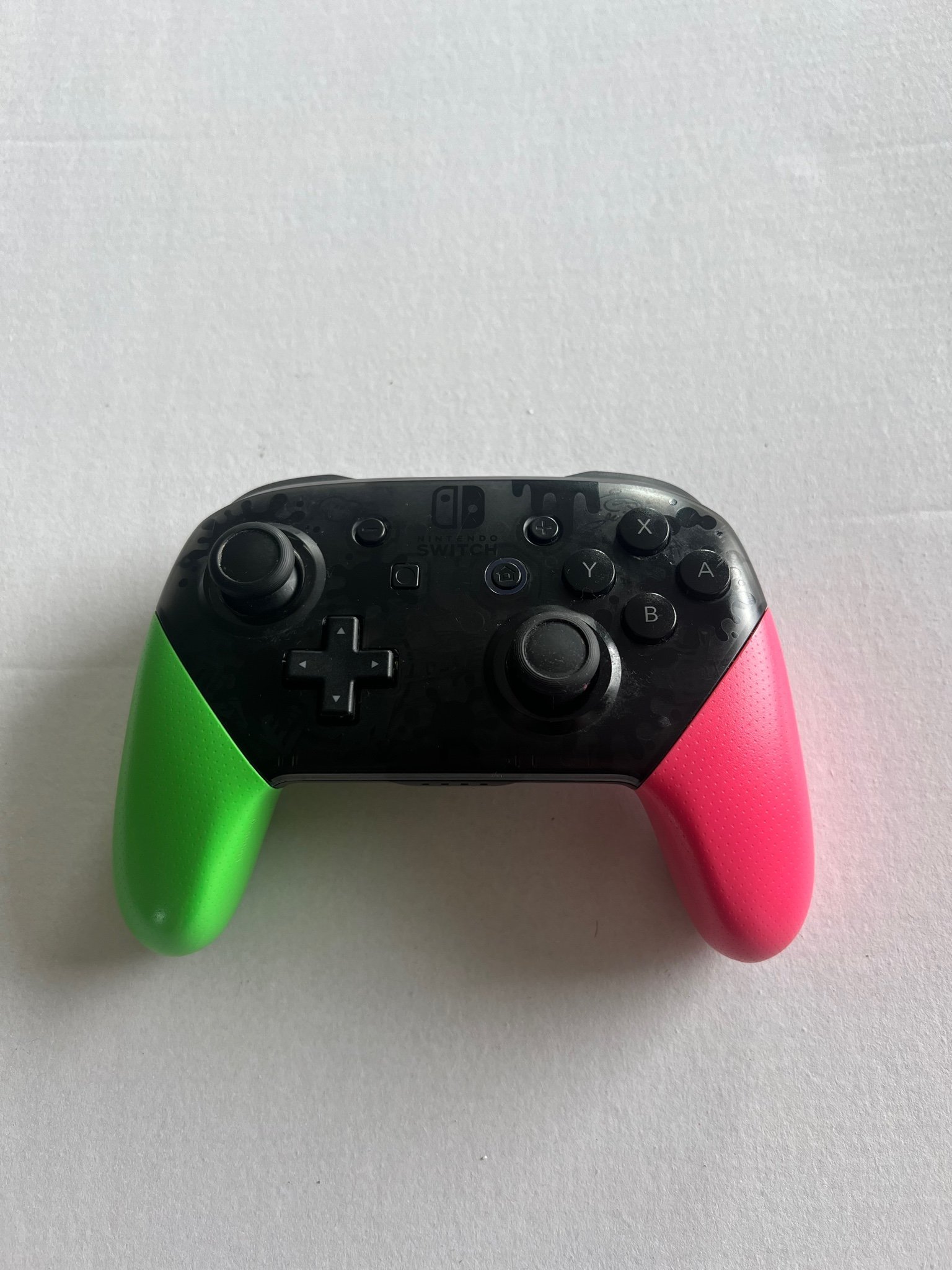 Nintendo Switch Pro Controller | Köp på Tradera (734744679)