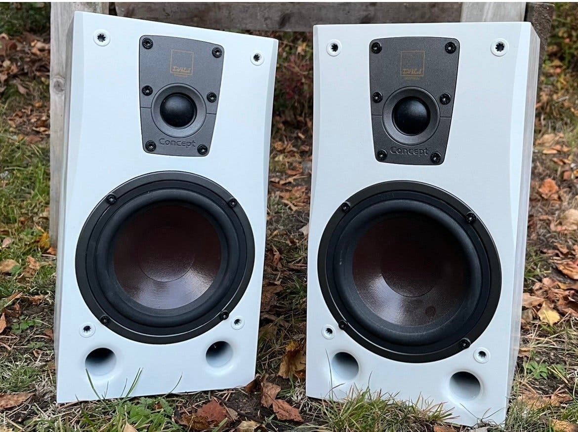 Se produkter som liknar DALI Concept 1 Högtalare utmä.. på Tradera ...