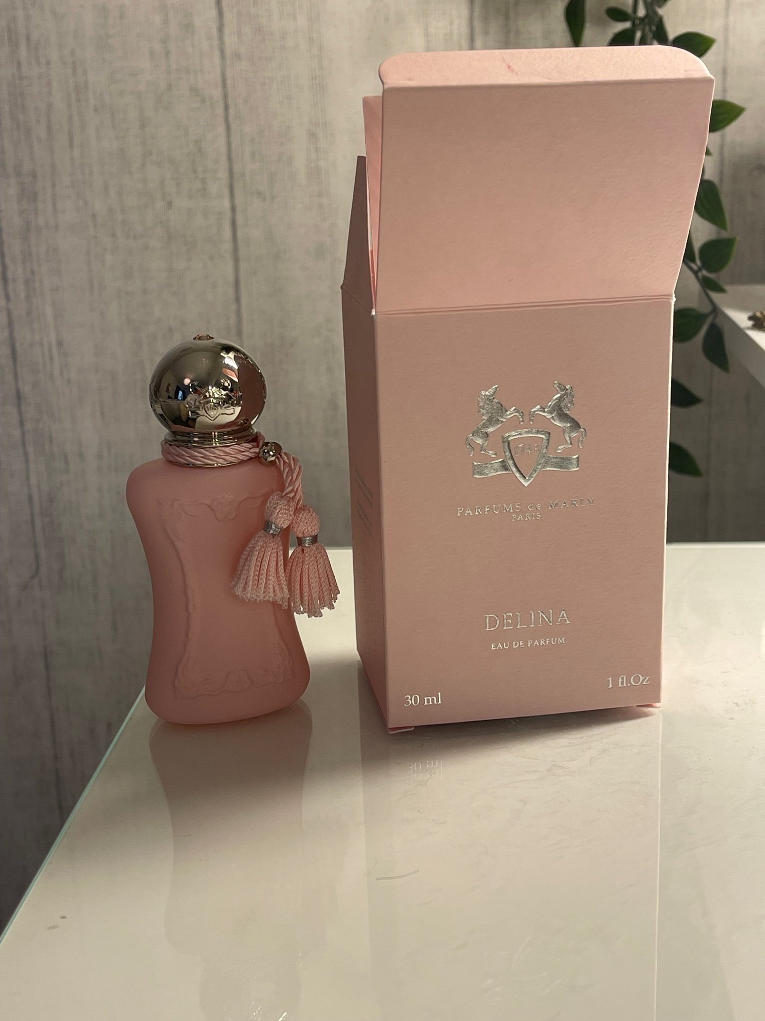 Parfums de Marly Delina Eau de Parfum 30ml | Köp på Tradera (695790431)