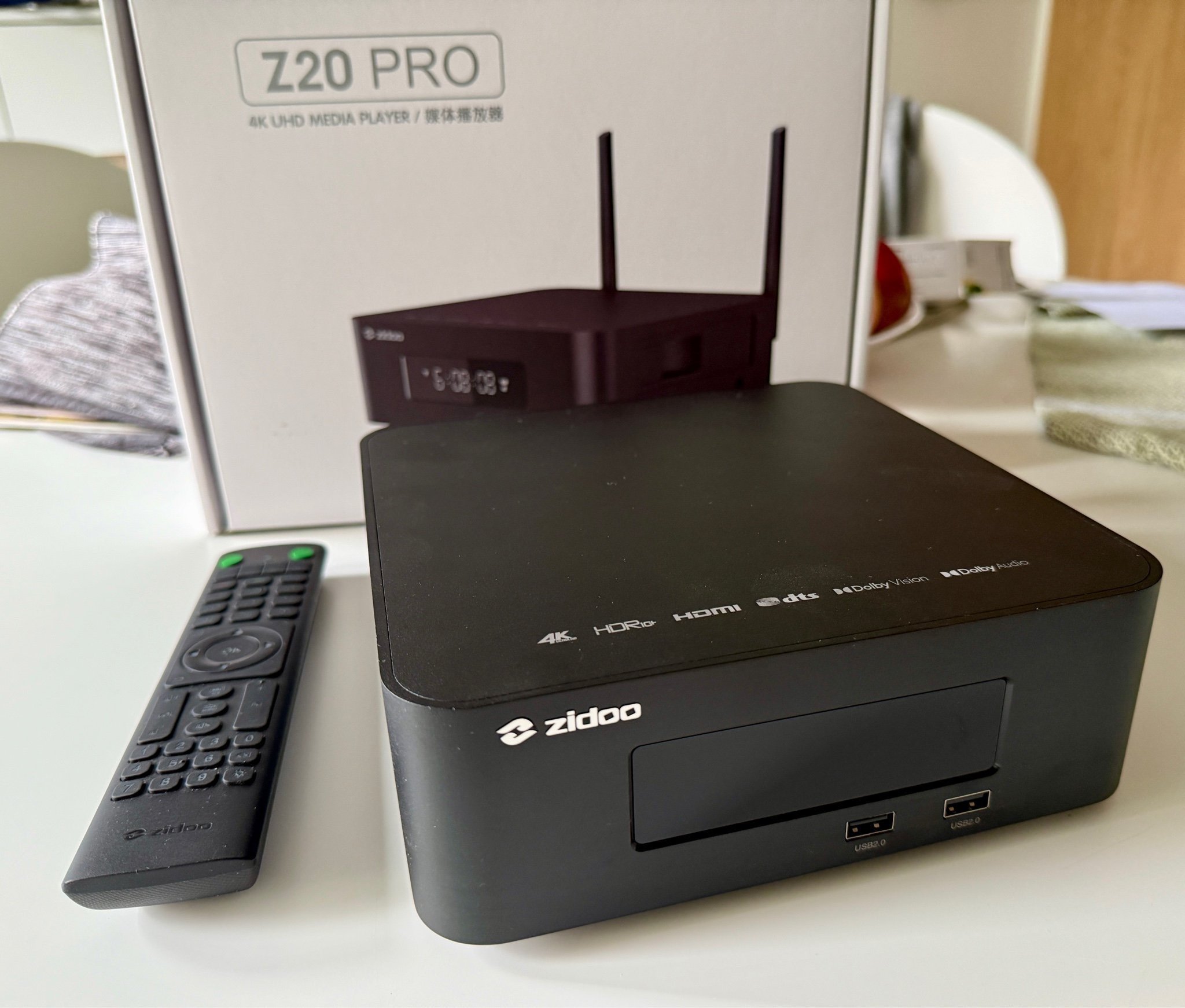 Se produkter som liknar Zidoo Z20 PRO 4K UHD Mediaspe.. på Tradera (696885388)