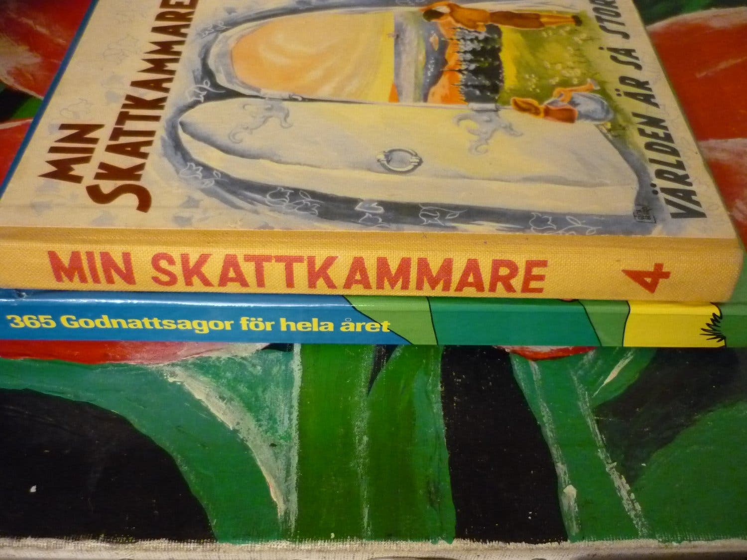 BOK, 2 STYCKEN BARNBÖCKER, 365 GODNATTSAGOR FÖR.. | Köp på Tradera ...