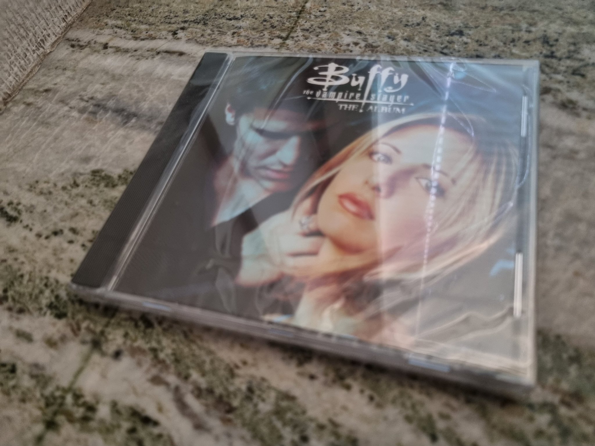 BUFFY THE VAMPIRE SLAYER the Album *IMPORT, HEL.. | Köp på Tradera ...