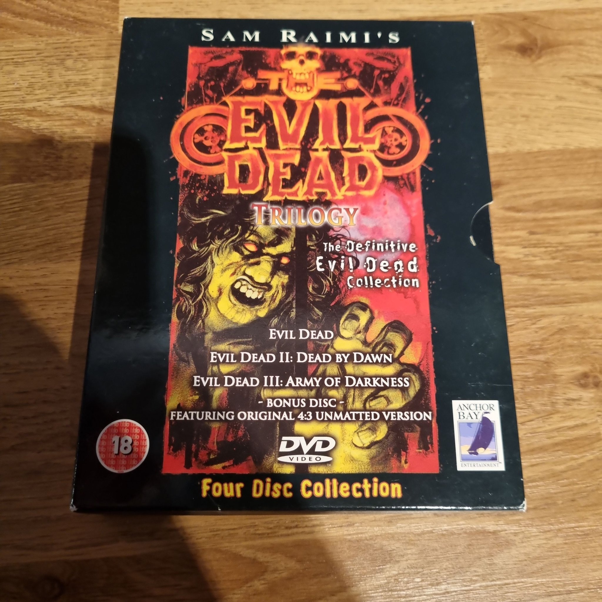 Se produkter som liknar Evil dead trilogy på Tradera (595927366)