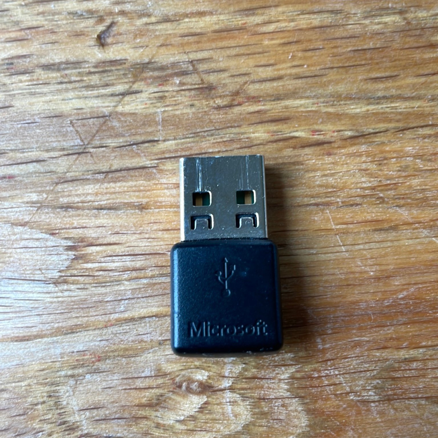 Microsoft bluetooth sändare, model 1461, okänt .. | Köp på Tradera ...