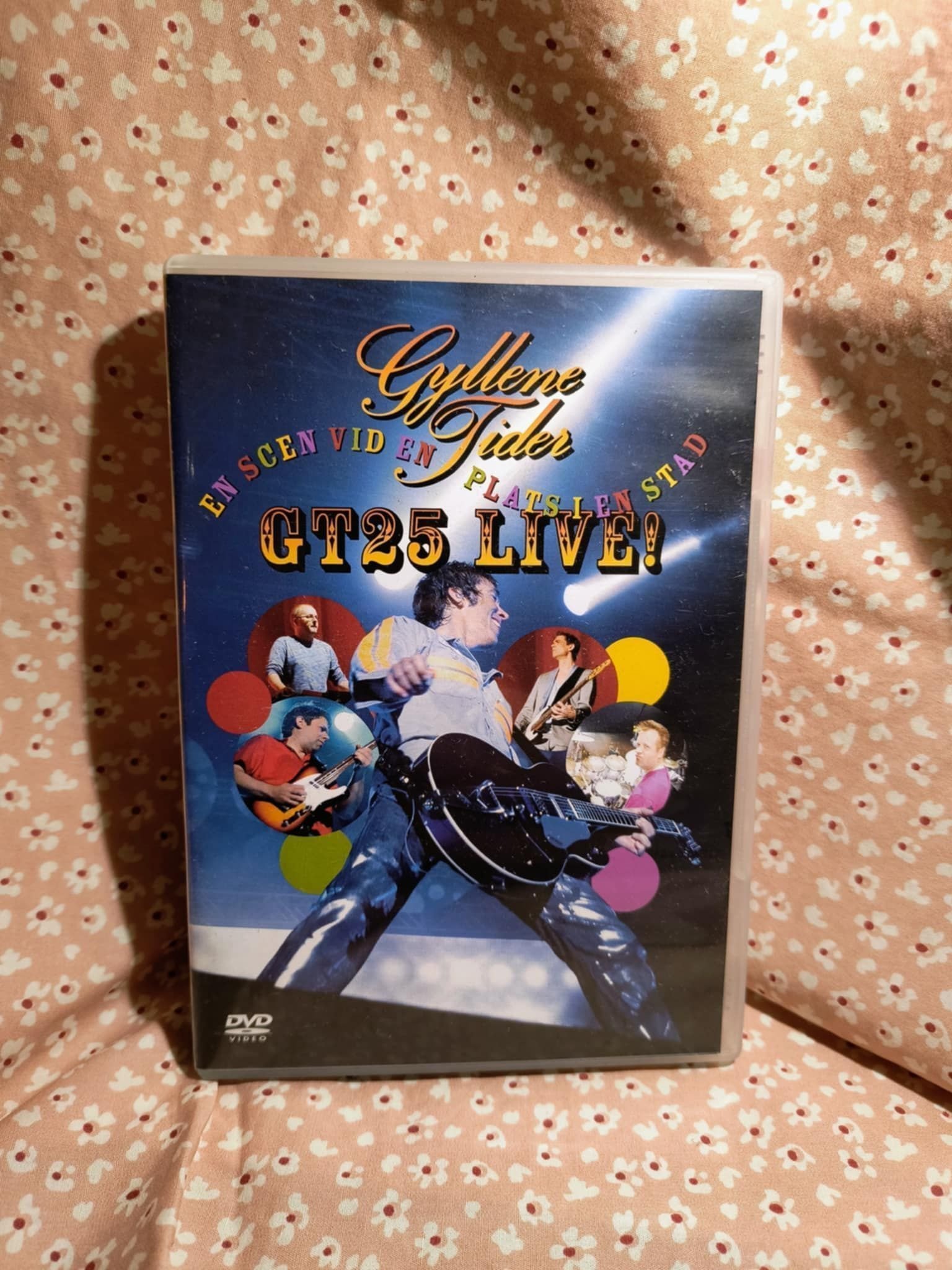 Gyllene Tider - GT25 Live! DVD | Köp på Tradera (699813127)