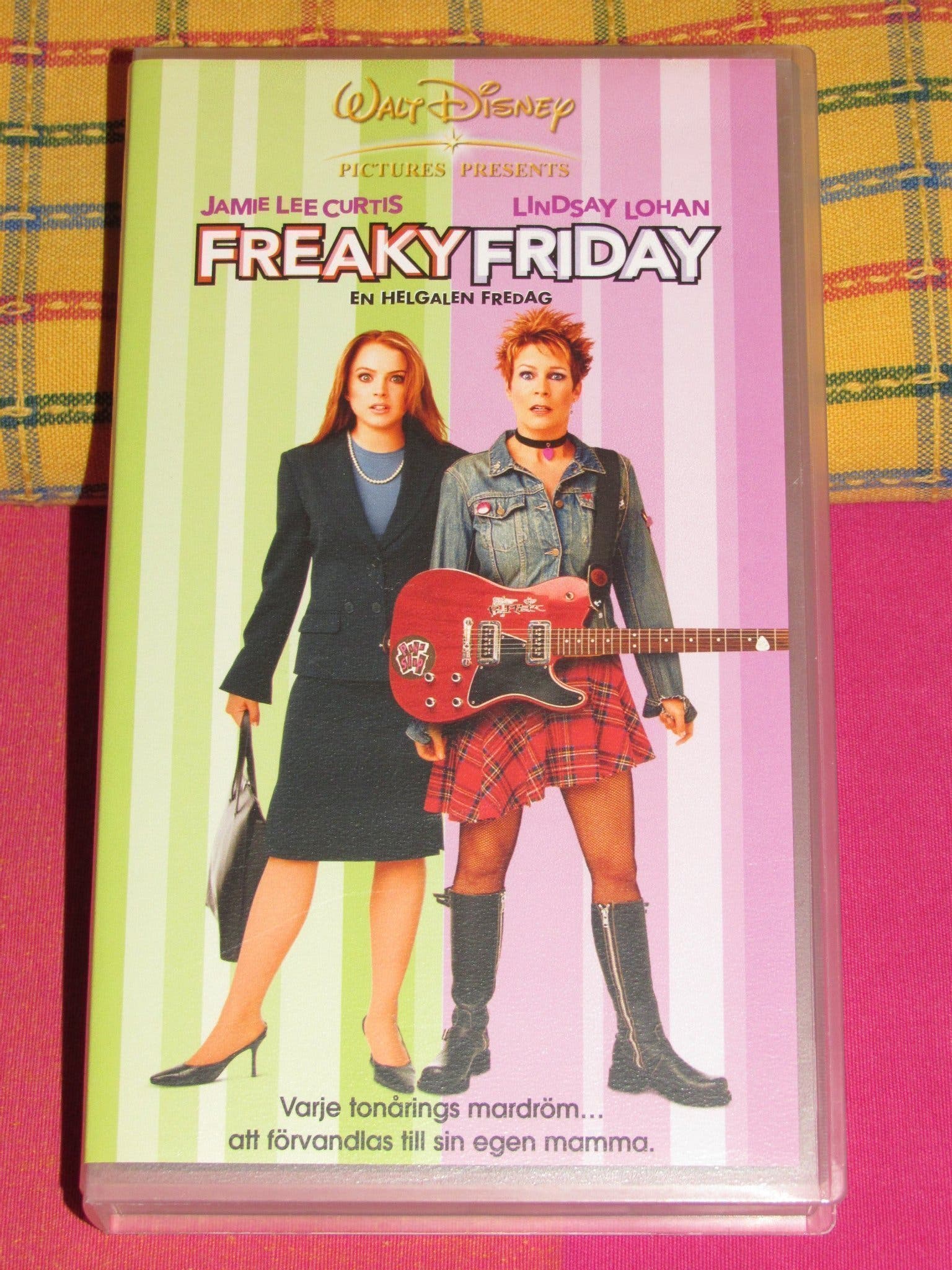 Se produkter som liknar VHS-Walt Disney-Freaky Friday.. på Tradera ...