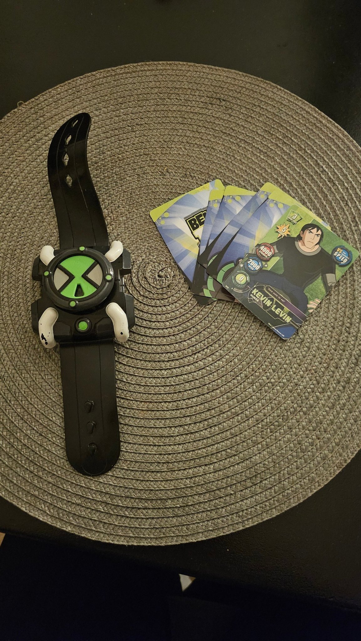 Ben 10 Omnitrix Klocka med Kort | Köp på Tradera (711410538)