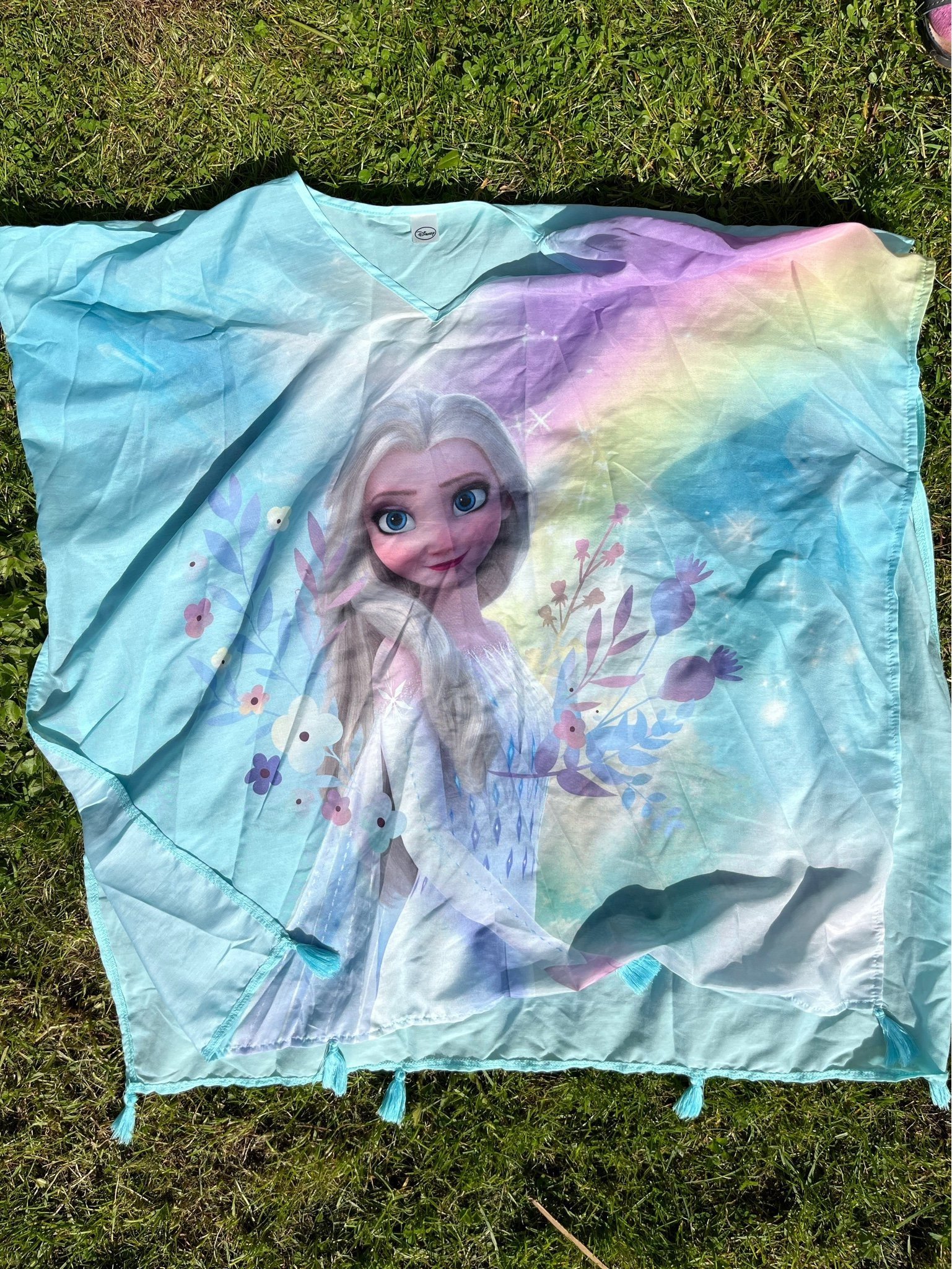 H&M Frozen Elsa Sjal,strandtunika med Frost Els.. | Köp på Tradera (699872611)