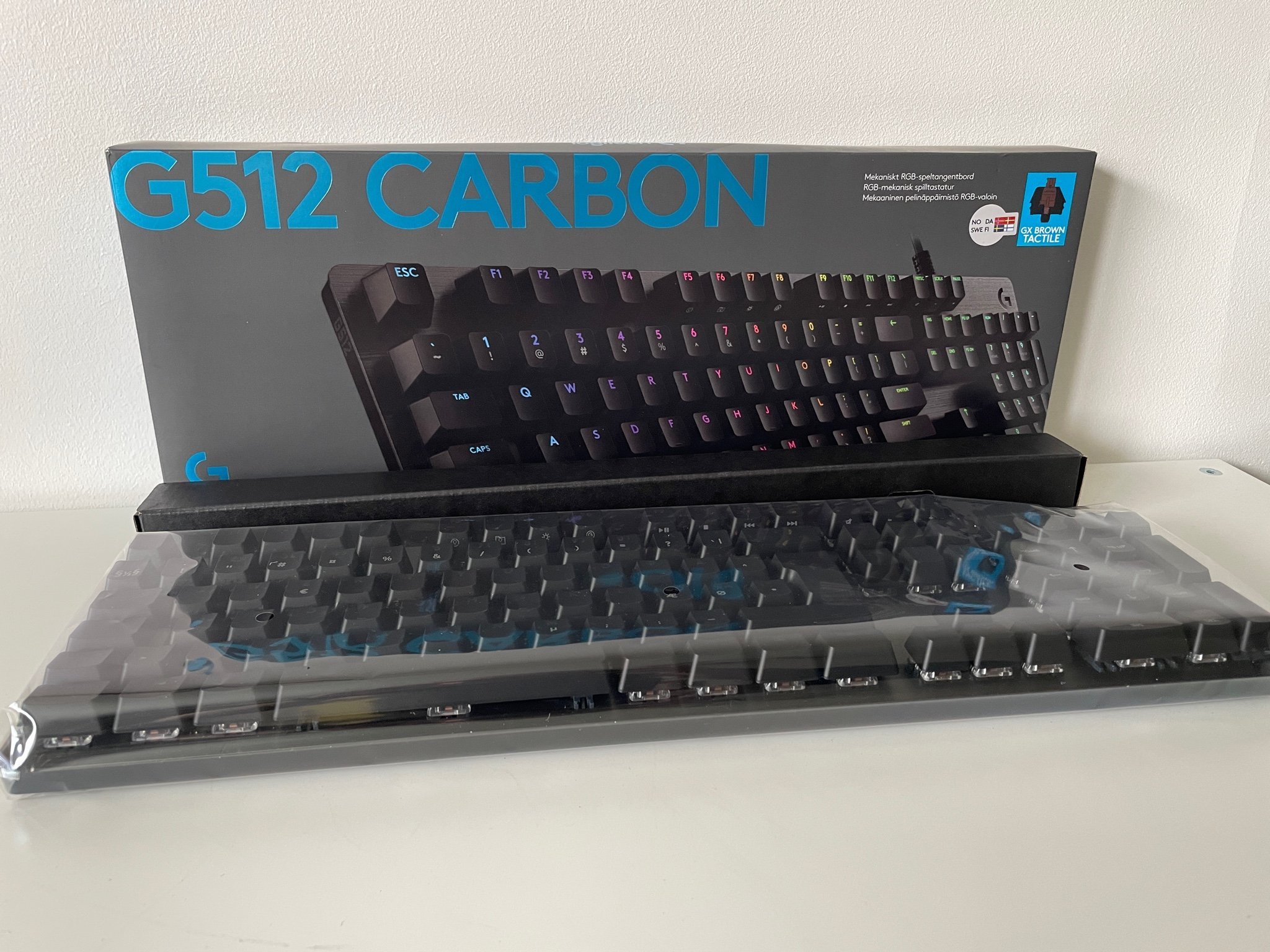 Logitech G512 Carbon GX Brown RGB Nordic | Köp på Tradera (565693669)