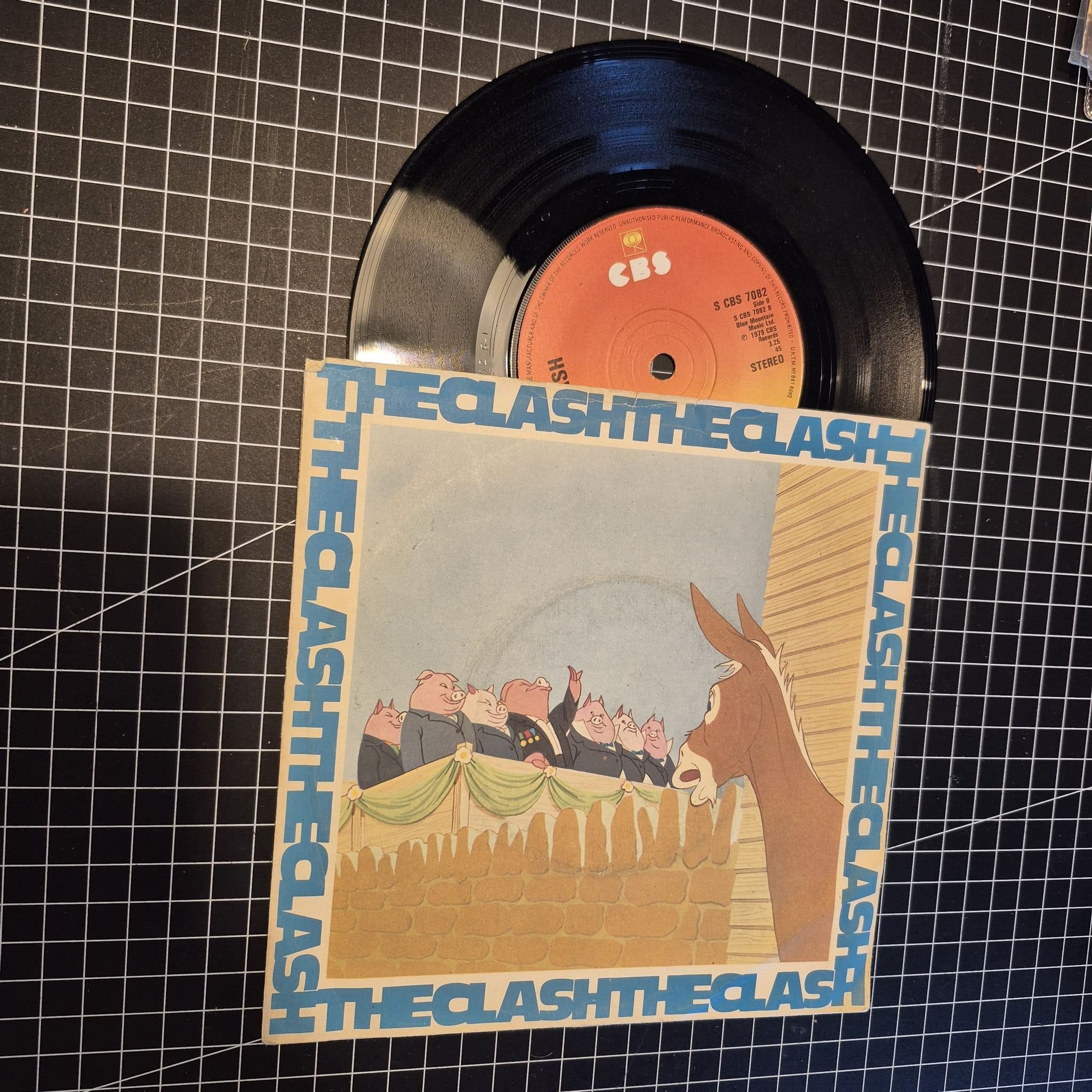 Se produkter som liknar The Clash - English Civil War.. på Tradera ...