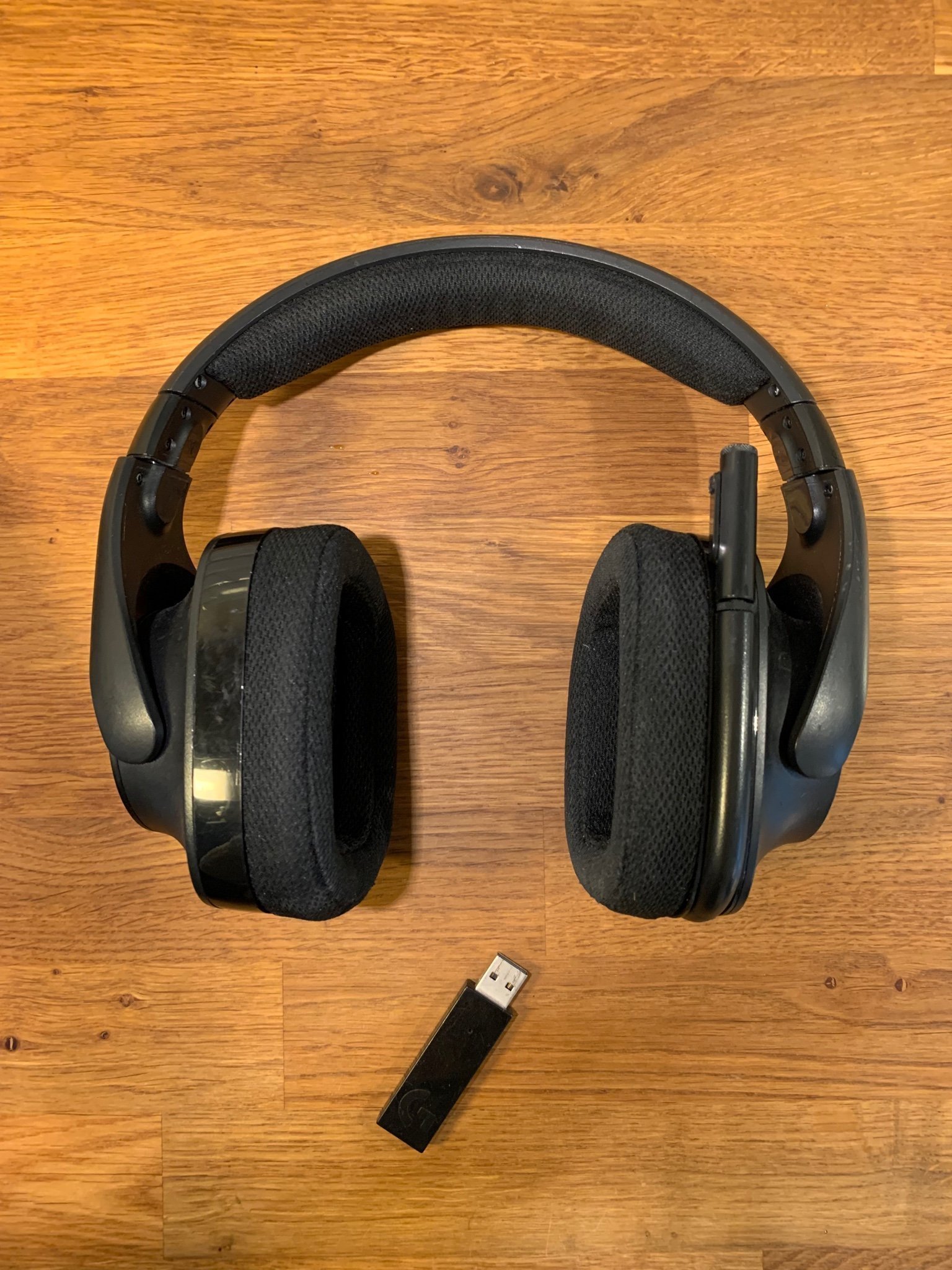 Se produkter som liknar Logitech G533 Wireless trådlö.. på Tradera ...