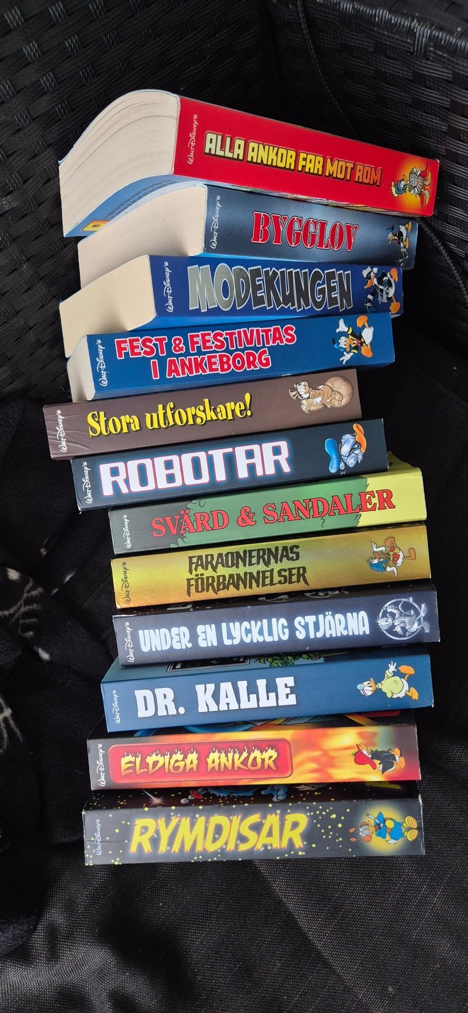 Se produkter som liknar Kalle anka pocket special 12 st på Tradera ...