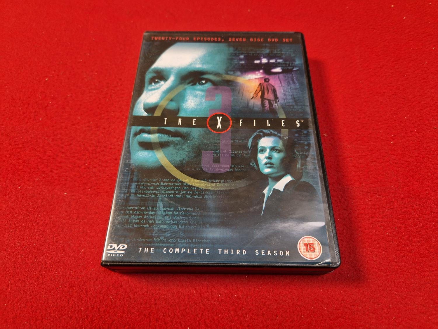 THE X-FILES THE COMPLETE SEASON.. | Köp från game-world på Tradera ...