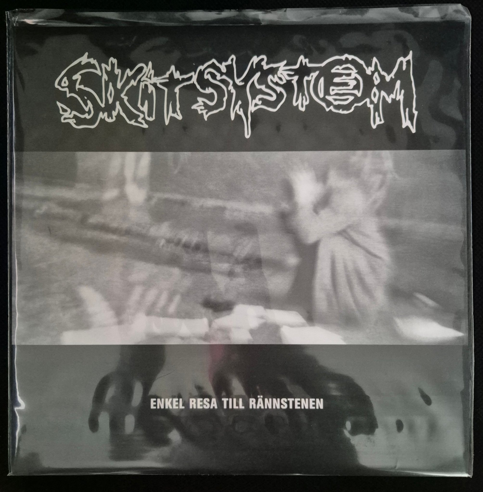 Se produkter som liknar Skitsystem - Enkel Resa Till .. på Tradera ...