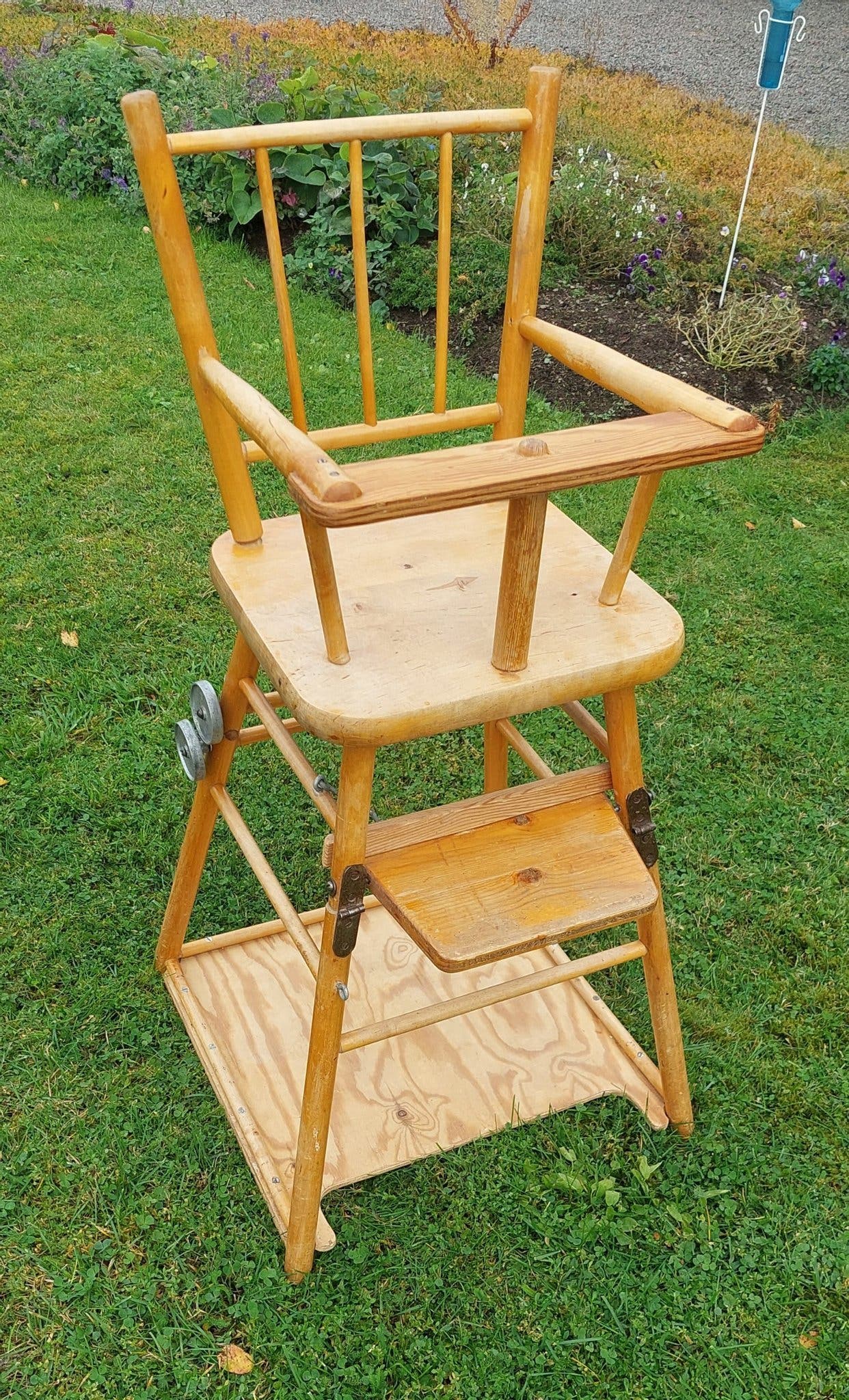 Se produkter som liknar Retro barnstol som kan göras .. på Tradera ...