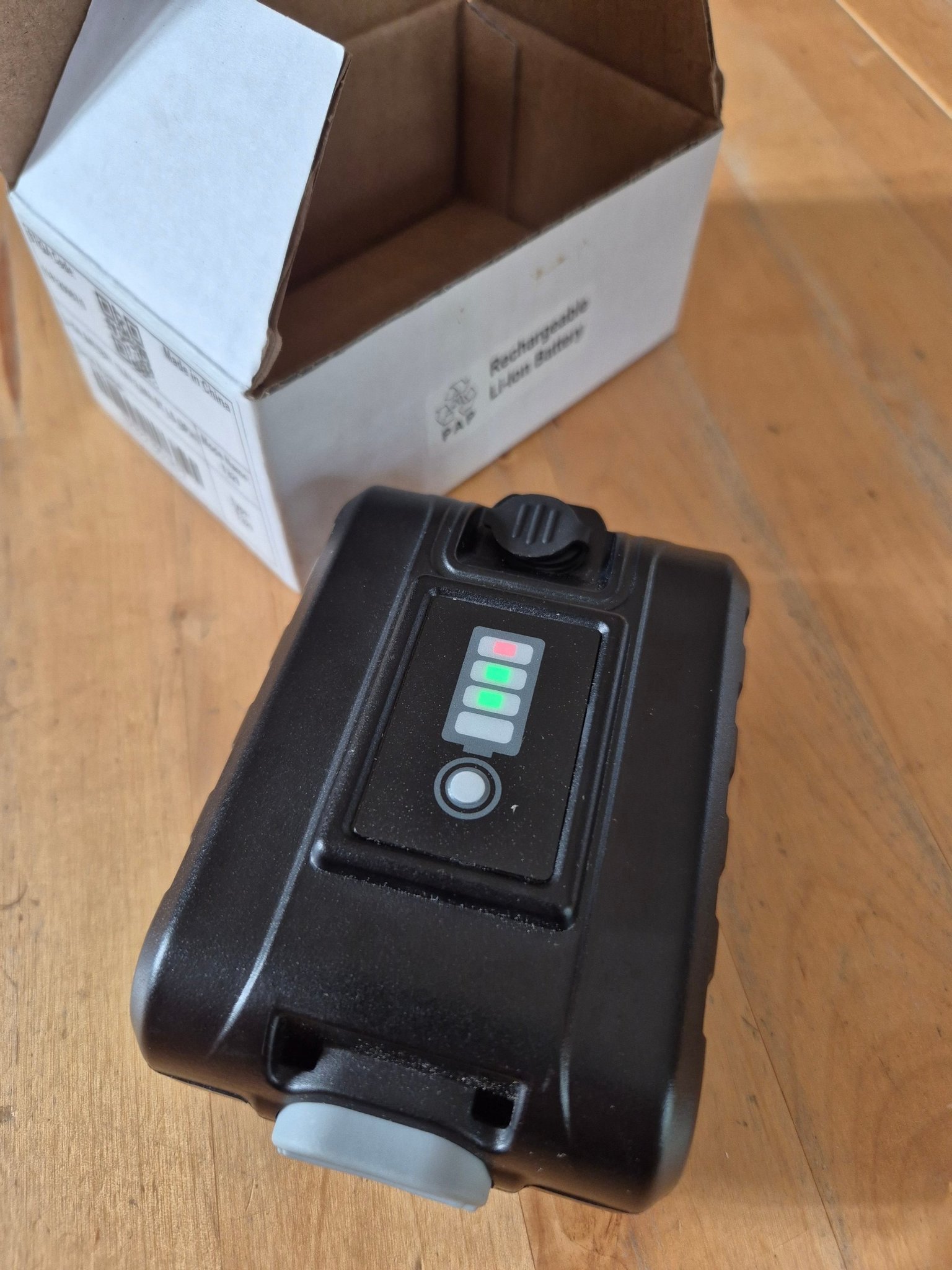STIGA Li-ion startbatteri 10,8V-2,0Ah (3Pin) 11.. | Köp på Tradera ...