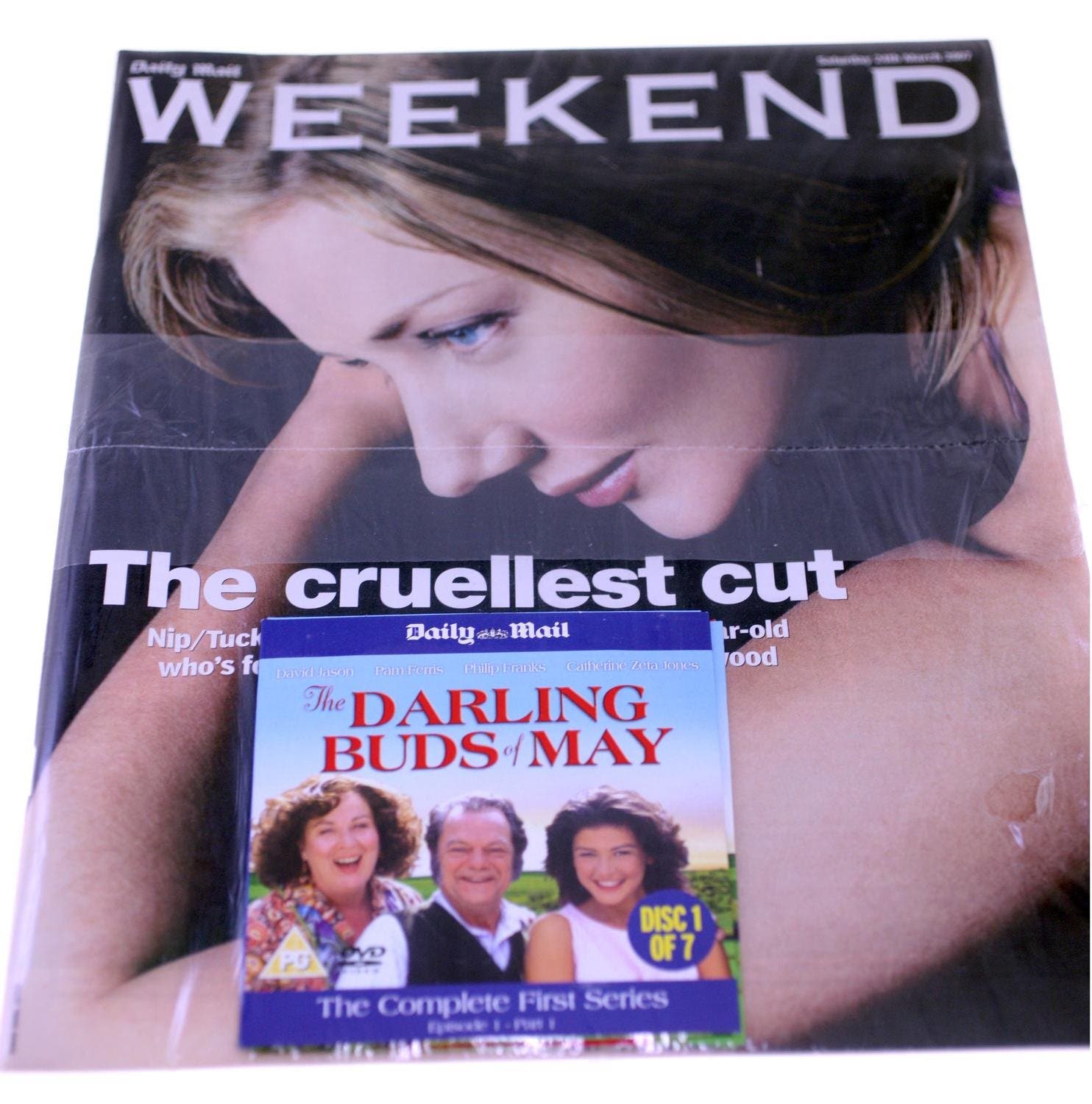 Se produkter som liknar Daily Mail 'Weekend' Magazine.. på Tradera ...