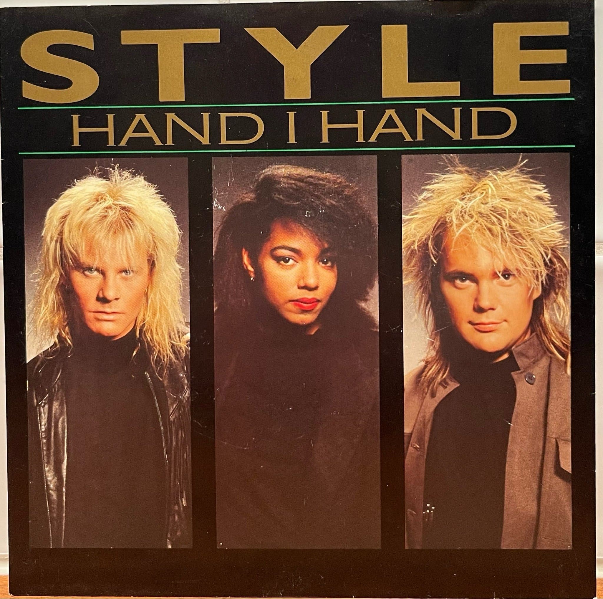 7" singel - Style / Hand i hand. Ospelad. Frees.. | Köp på Tradera ...