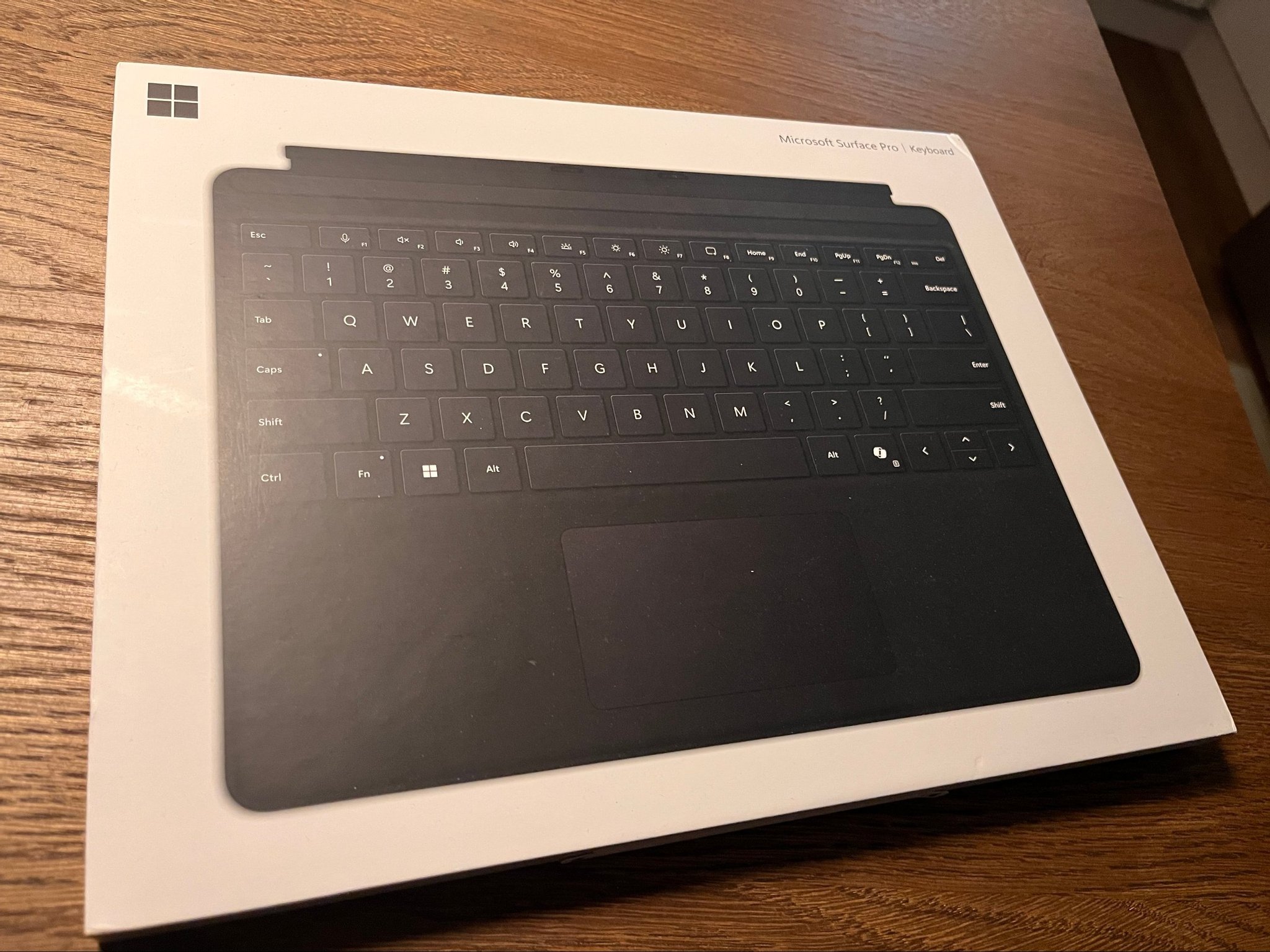 Microsoft Surface Pro Keyboard Spanskt NYTT | Köp på Tradera (709178592)