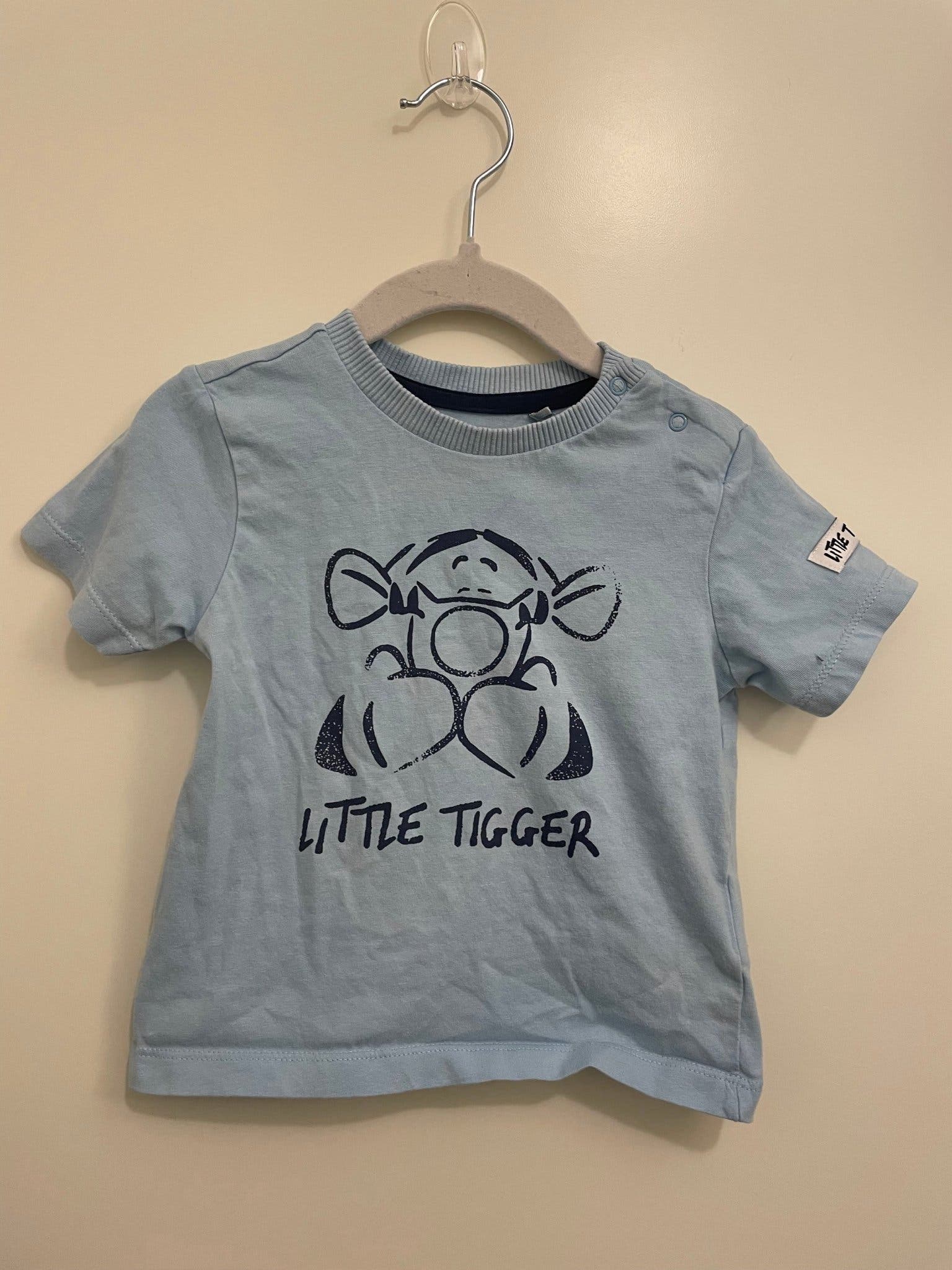 Se produkter som liknar Blue Tigger t-shirt på Tradera (709566063)