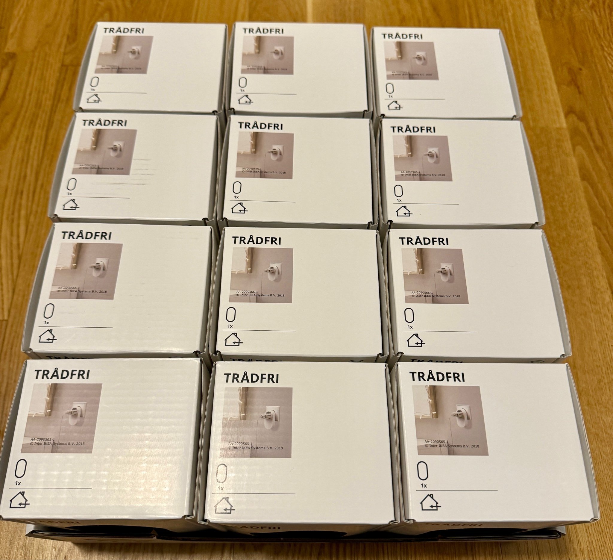 Se produkter som liknar 12st nya IKEA Trådfri smart u.. på Tradera ...