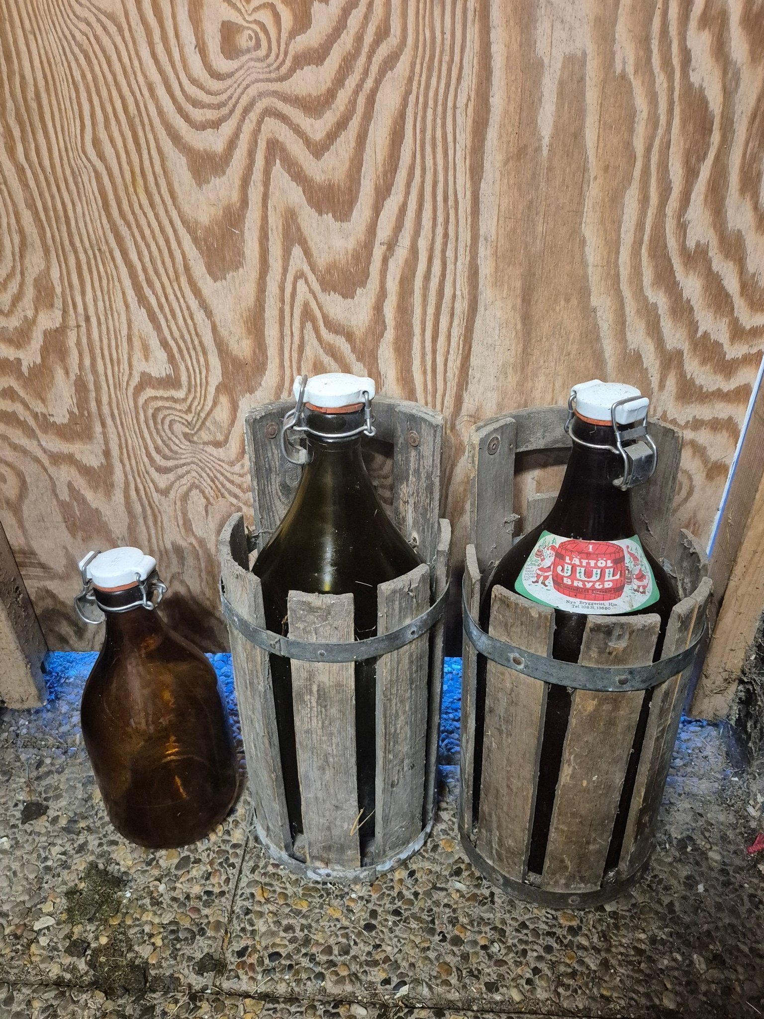 Se produkter som liknar GAMLA BRYGGERI FLASKOR ÖL WEN.. på Tradera ...