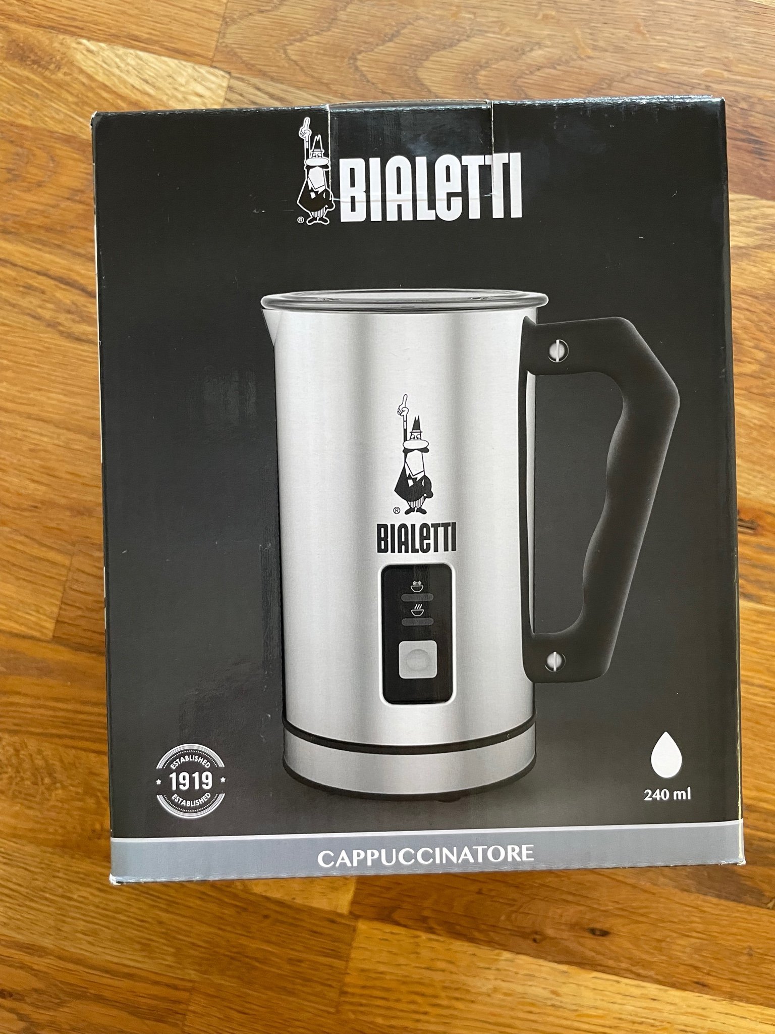 BIALETTI -elektrisk mjölkskummare Type MK01 | Köp på Tradera (562593757) BIALETTI -elektrisk mjölkskummare Type MK01 | Köp på Tradera (562593757)