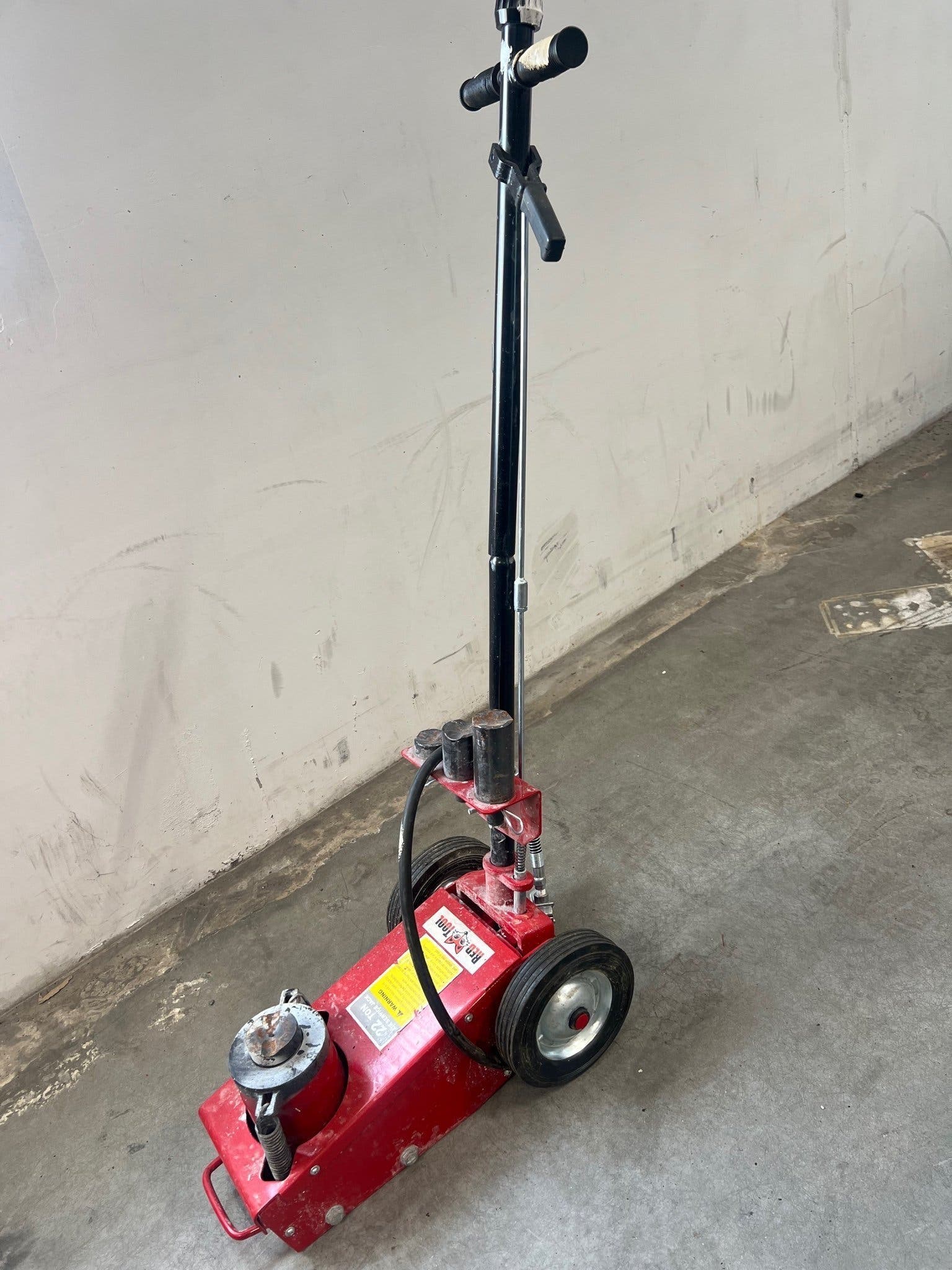 Se produkter som liknar Red Fox Tool - Domkraft på Tradera (691064928)