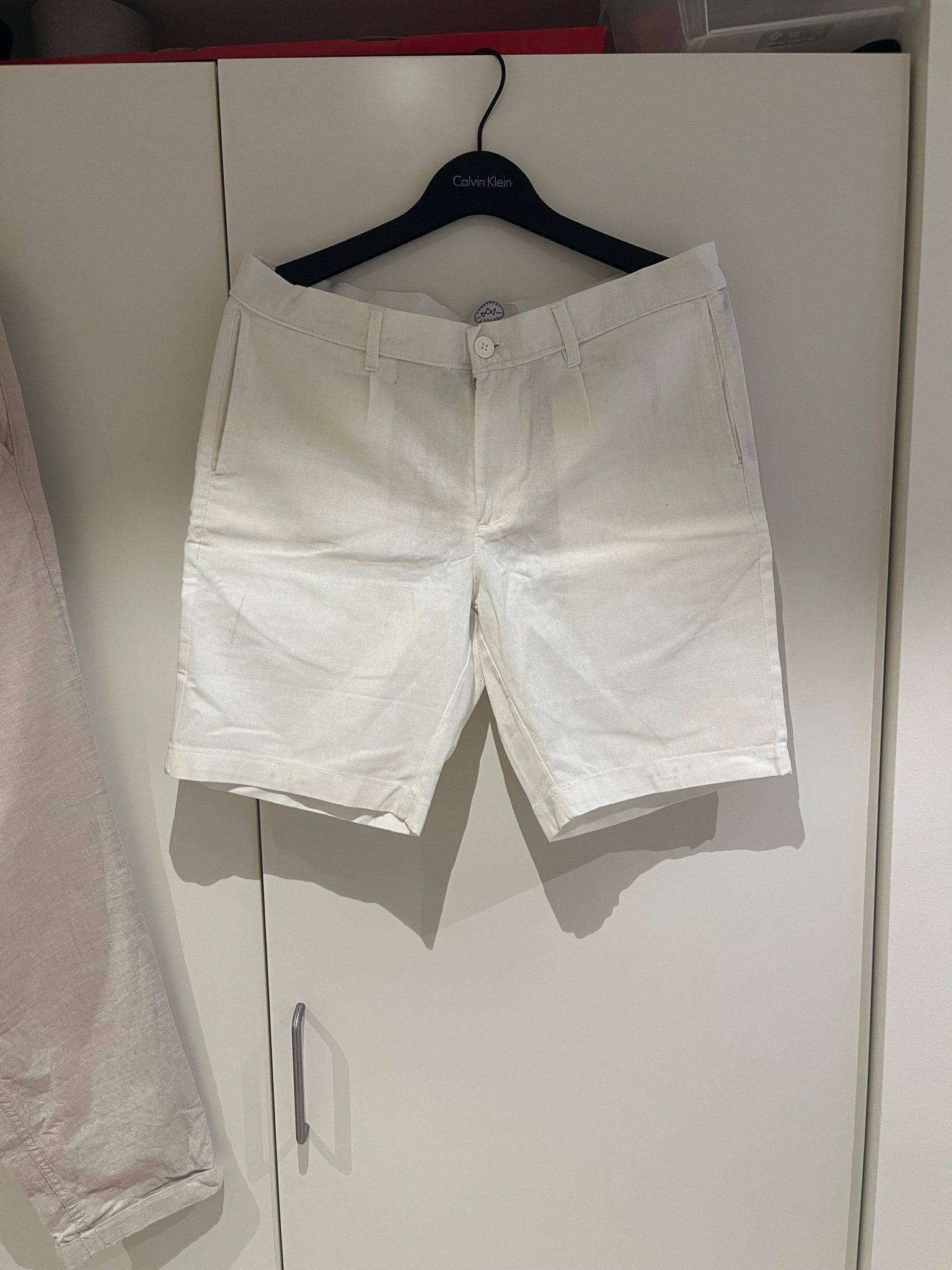 Kronstadt vita linne shorts, storlek L | Köp på Tradera (733888696)
