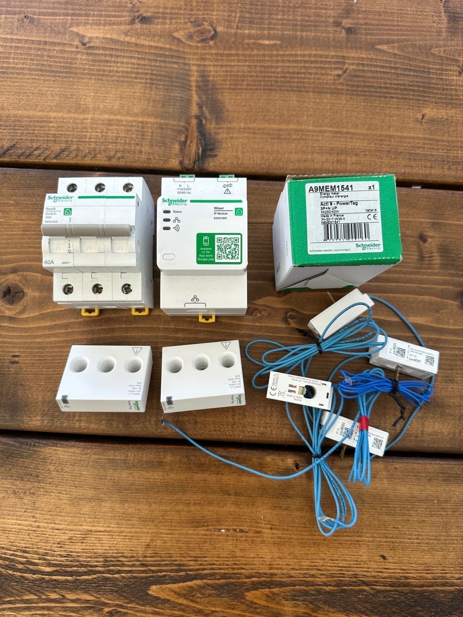 Schneider Electric PowerTag Energy & Wiser Ener.. | Köp på Tradera ...